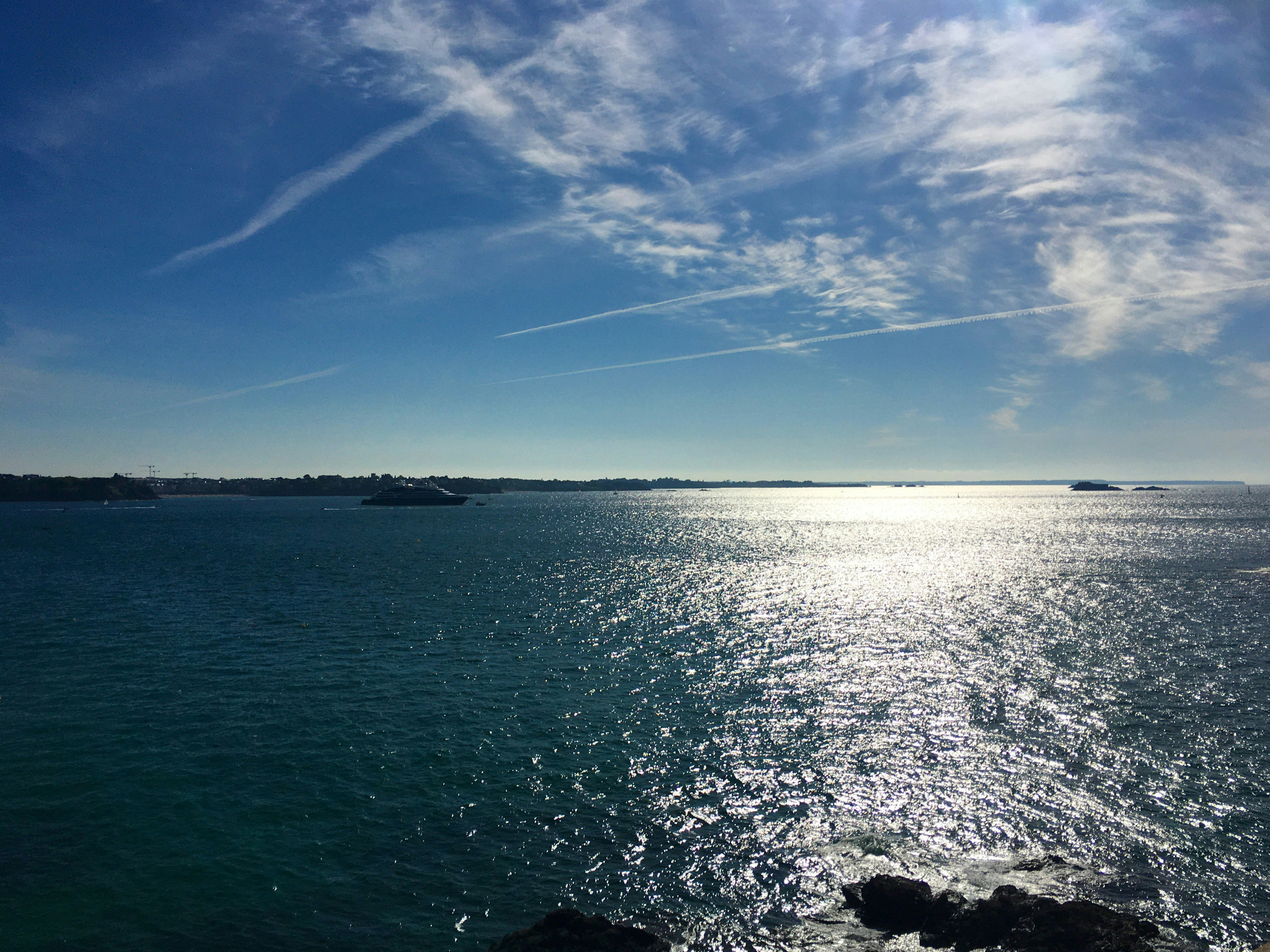 Blue sky over sea during daytime photo – Free Saint-malo Image on Unsplash