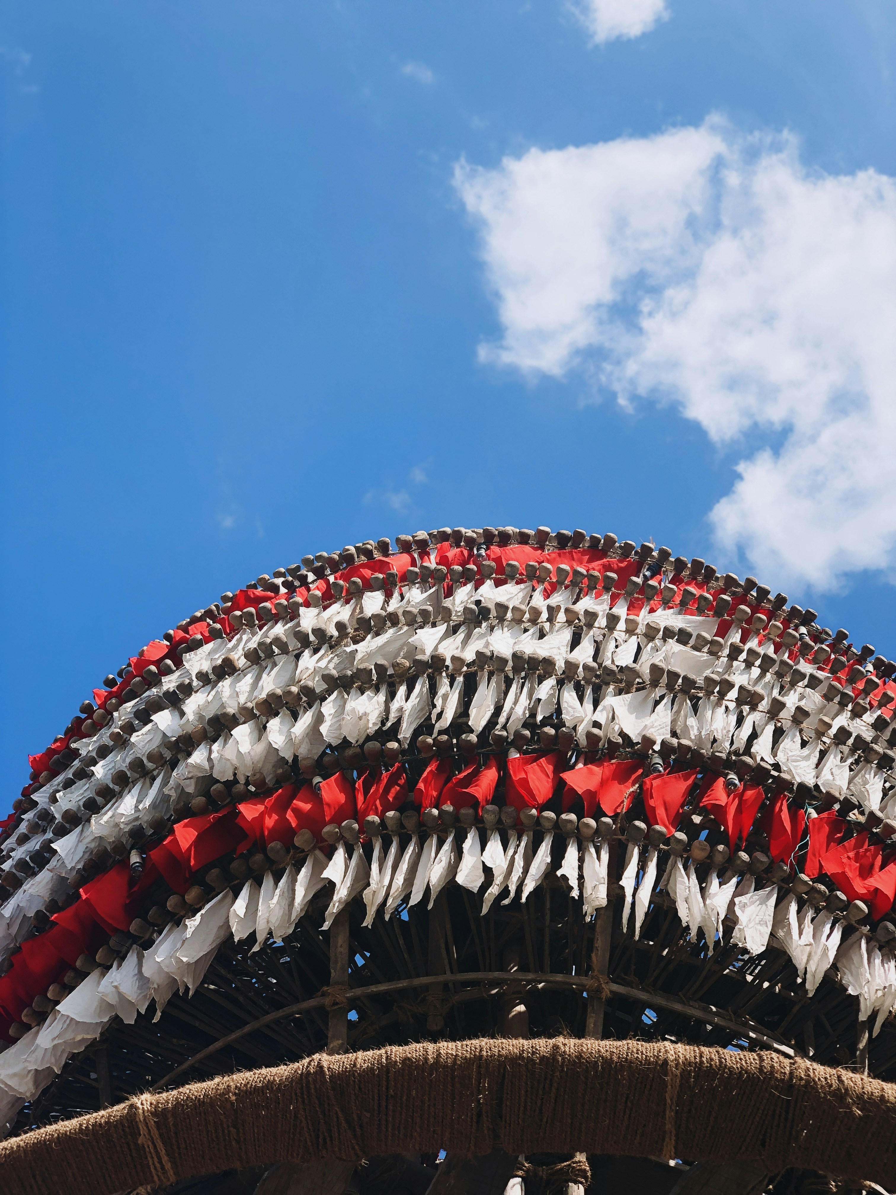 Red and white round structure photo – Free India Image on Unsplash