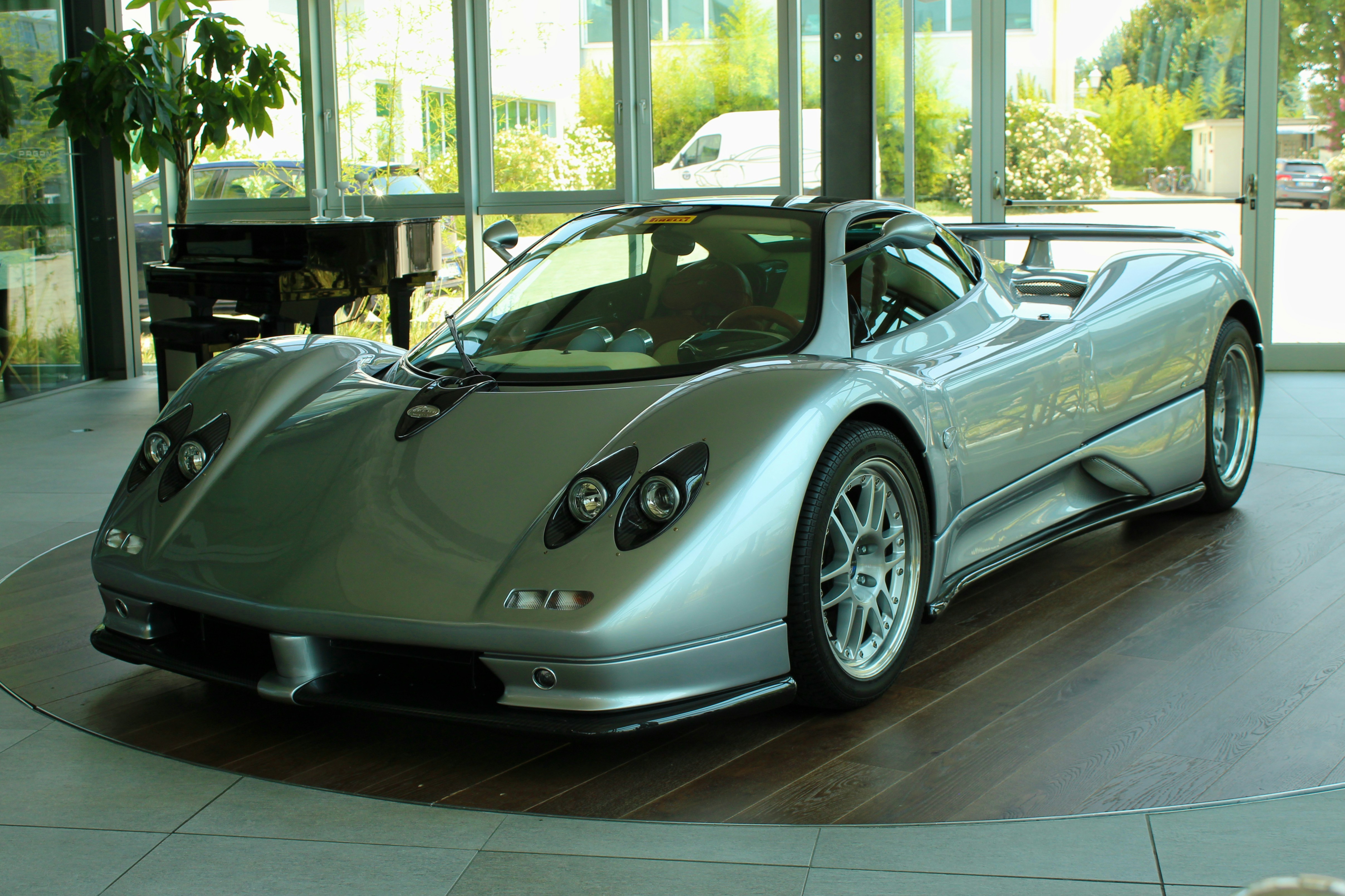 Pagani Car Pictures | Download Free Images on Unsplash