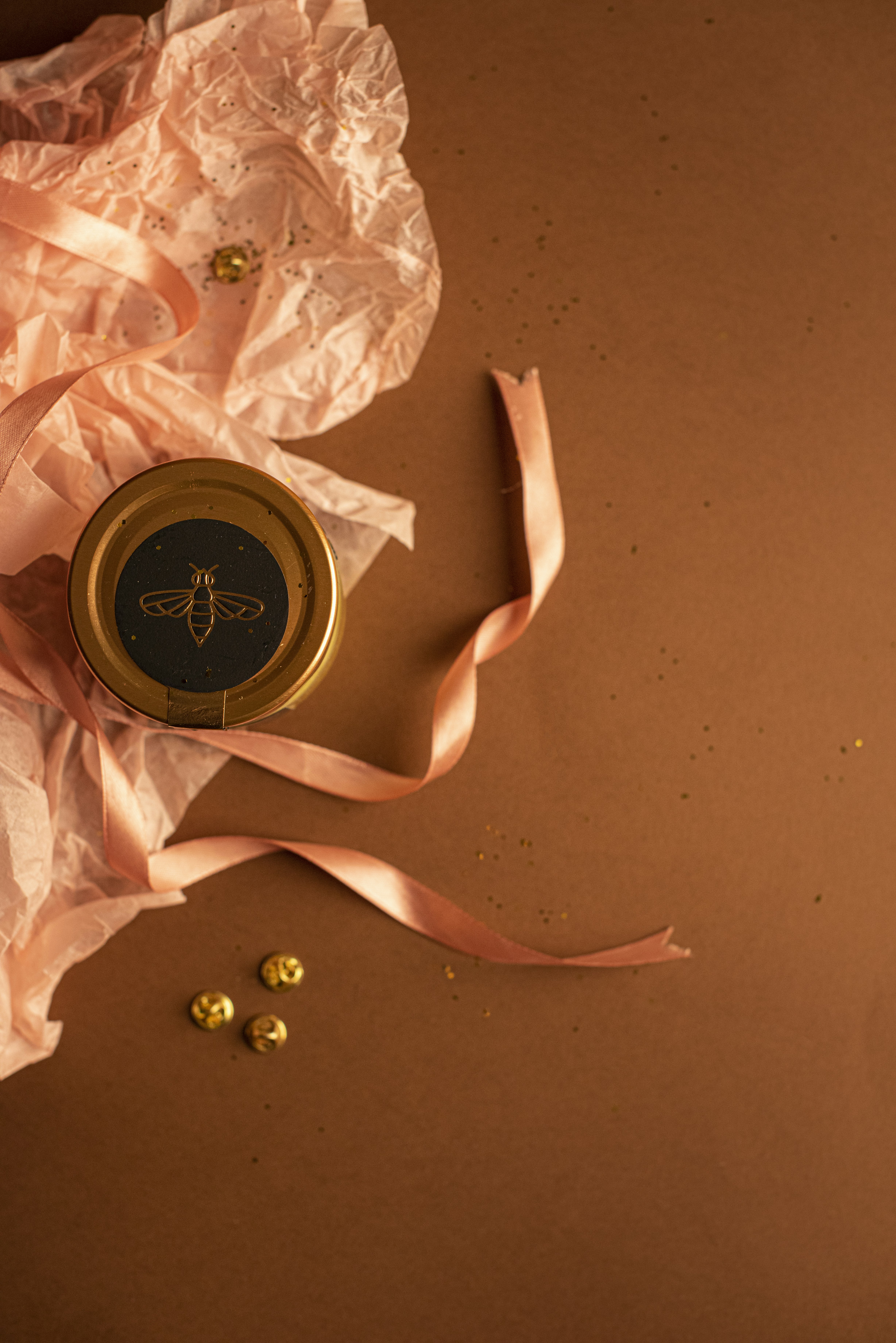 Gold round coin on white textile photo – Free Europe Image on Unsplash
