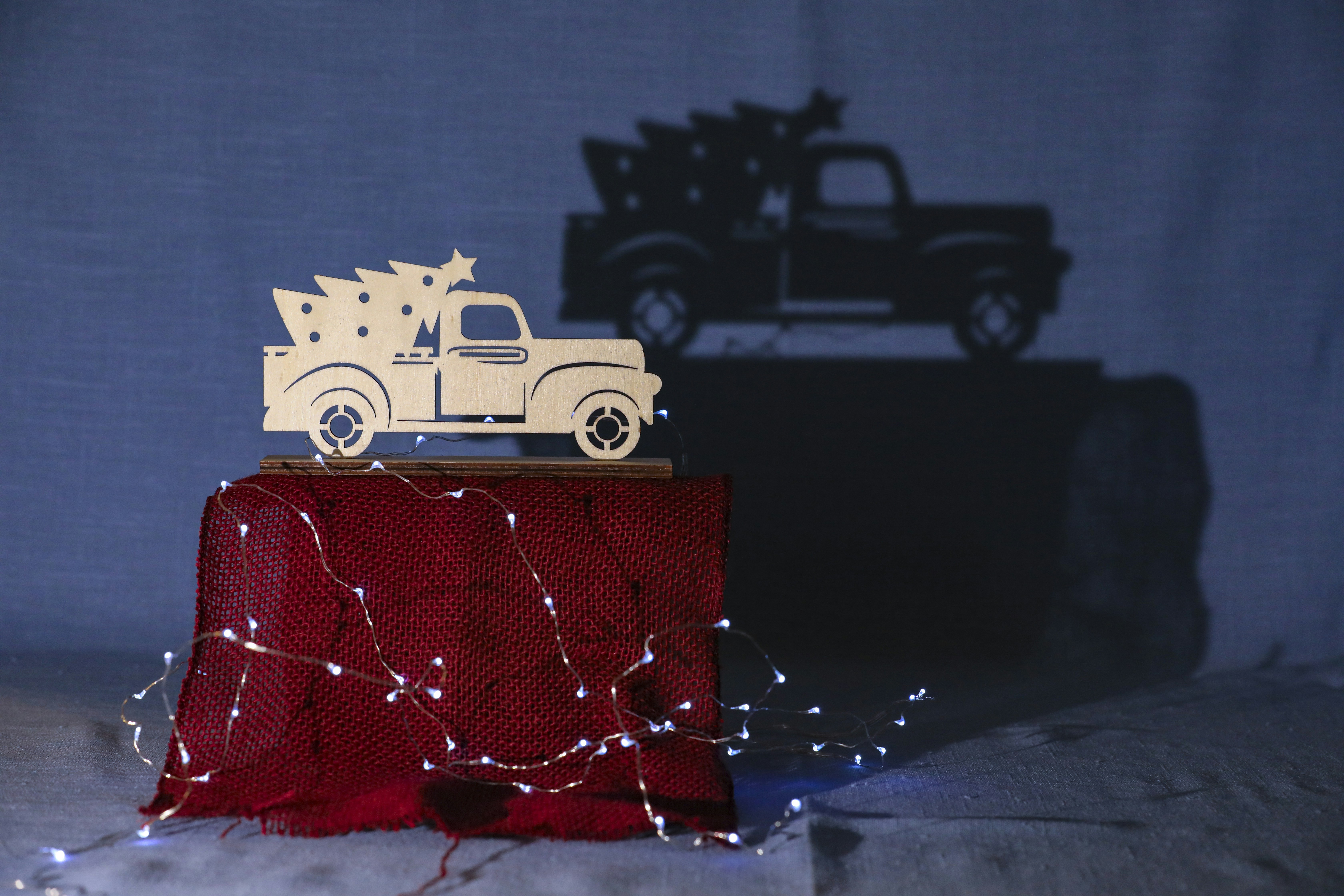 Some photo experimenting with a lume cube to cast a shadow on a textured background.