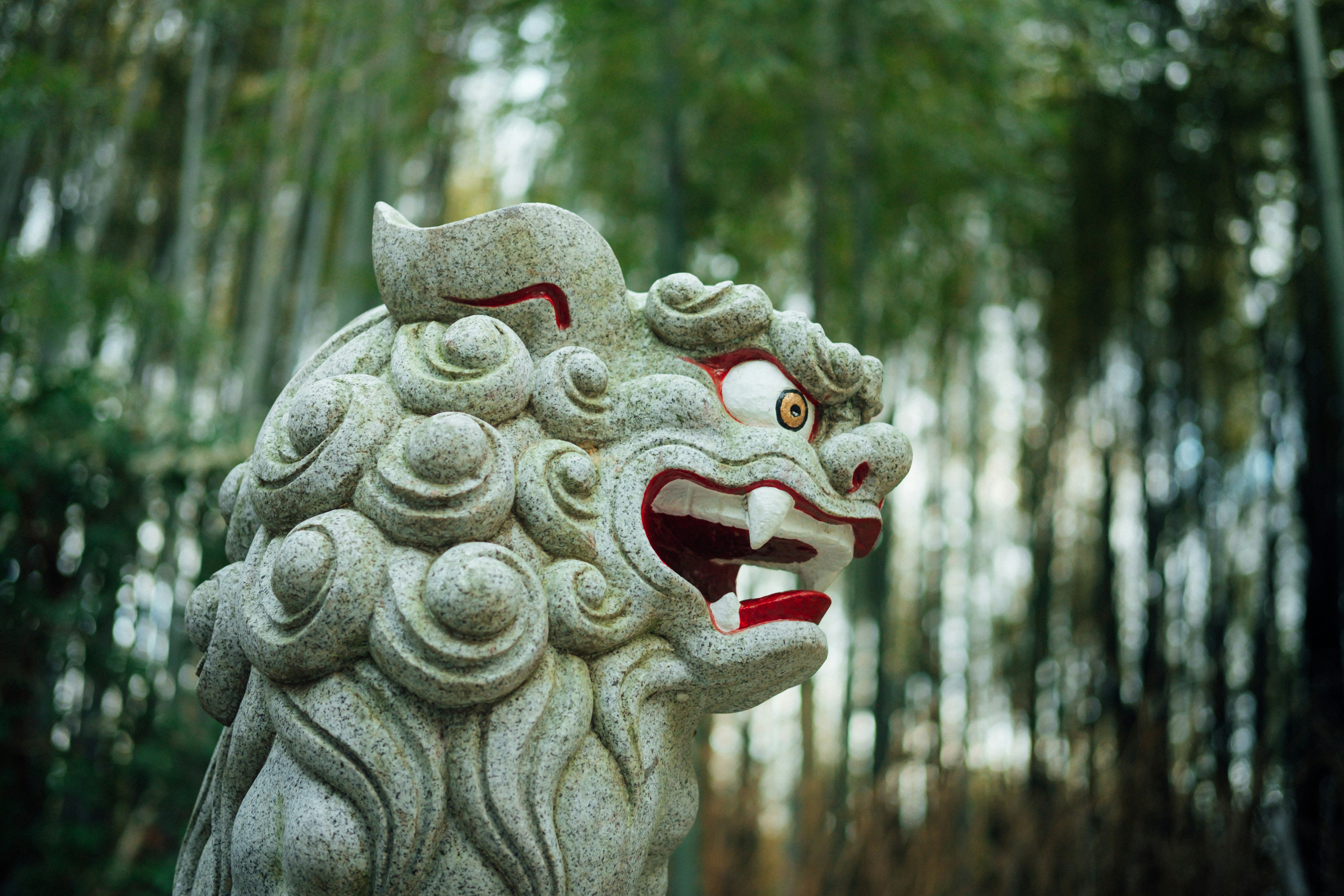 Gray concrete human face statue photo – Free Japan Image on Unsplash