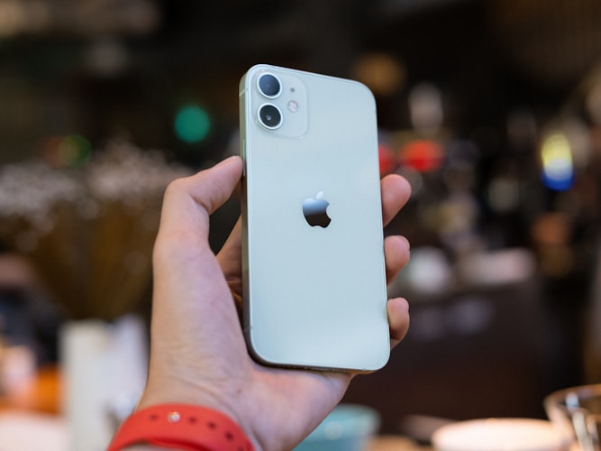 Lho, Apple Setop Produksi iPhone 12 Mini? Lho, Apple Setop Produksi iPhone 12 Mini?