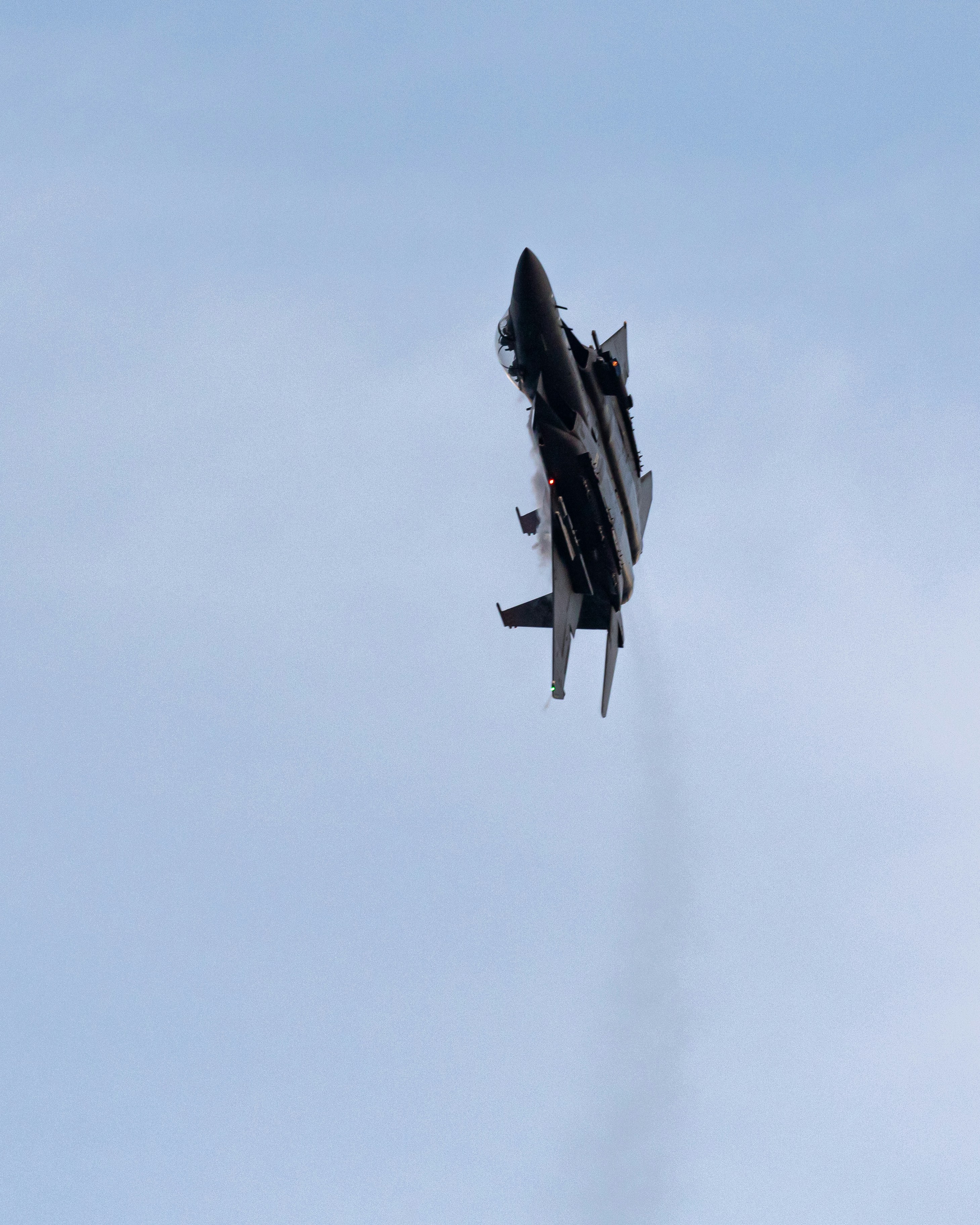 Black jet plane in mid air photo – Free Singapore Image on Unsplash