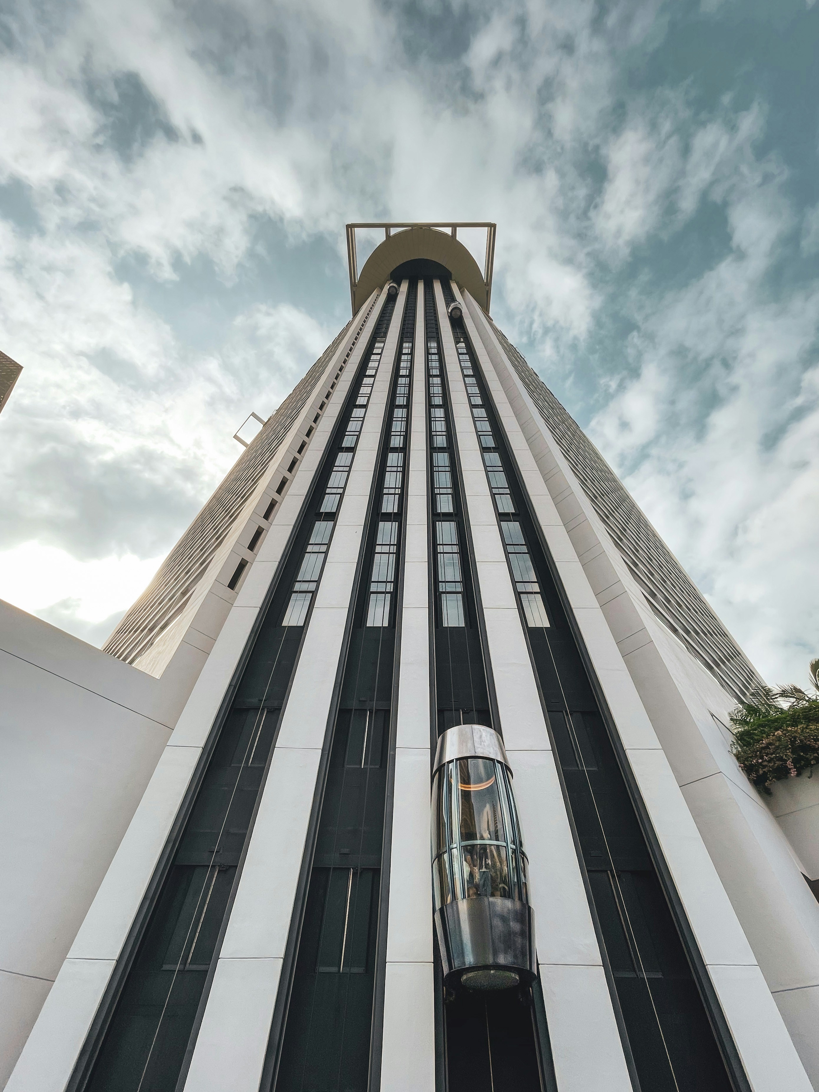 Towering Descent: A Cinematic Capture of a Skyscraping Elevator Shaft