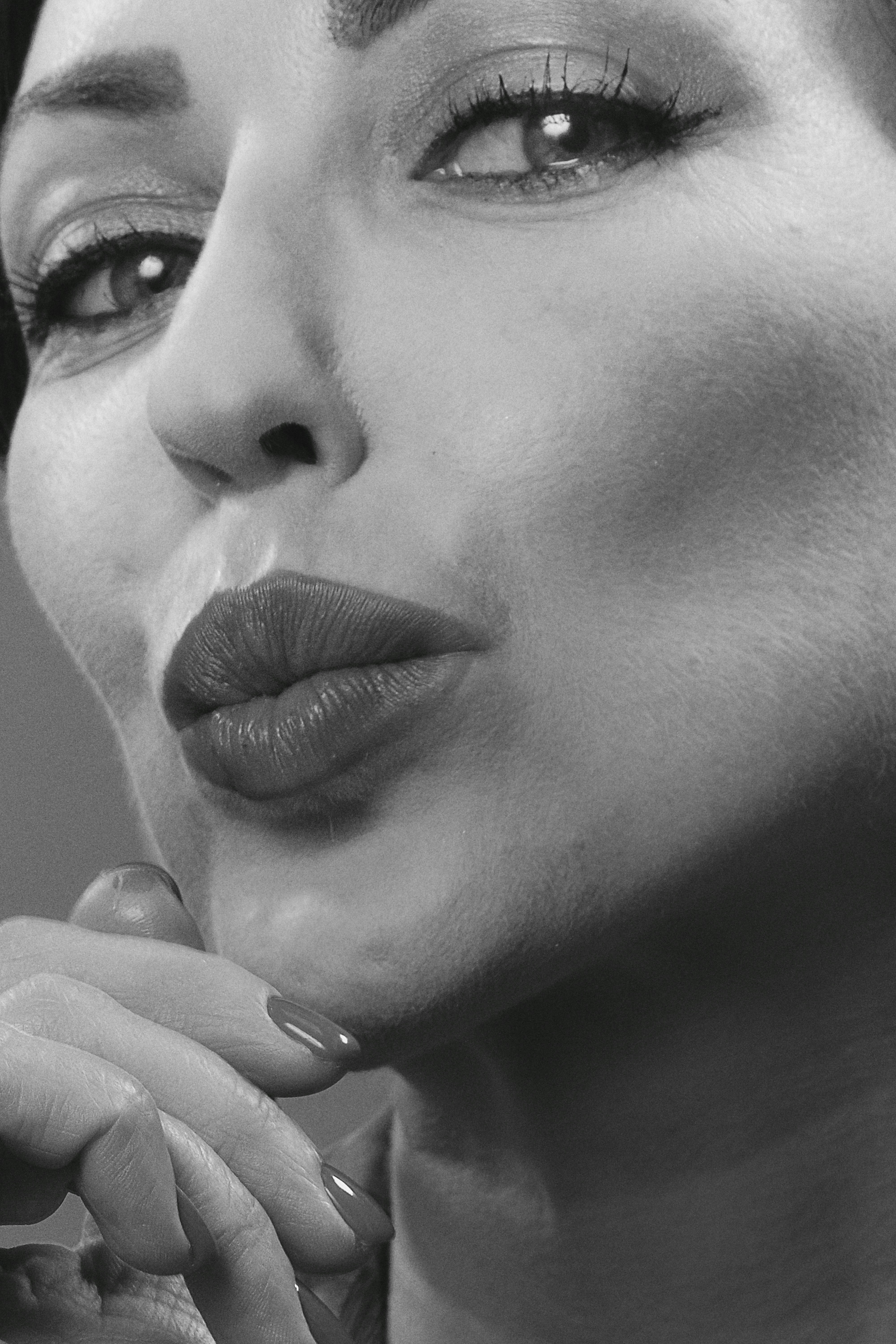Grayscale photo of womans face photo – Free Grey Image on Unsplash
