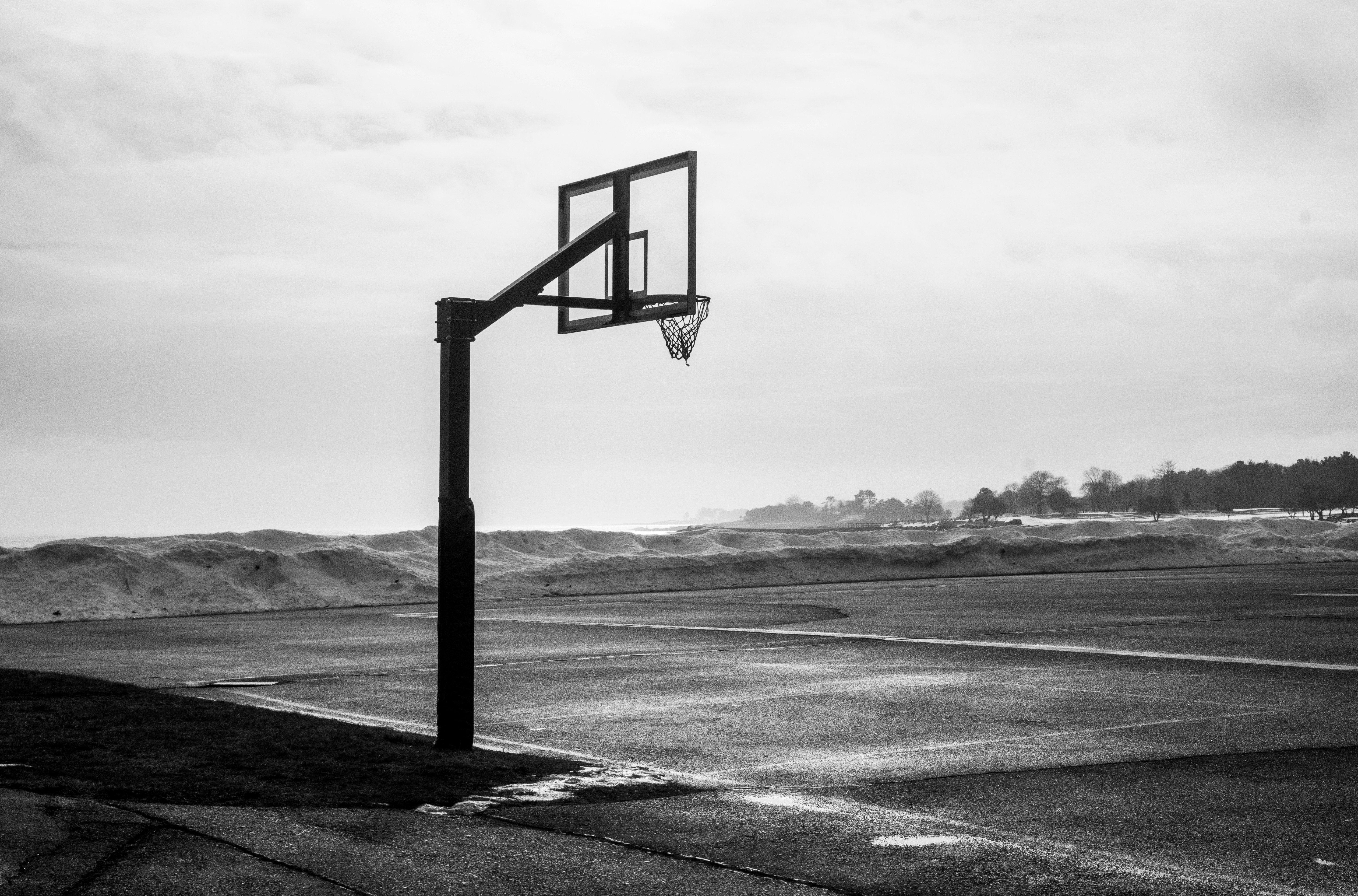 Grayscale photo of basketball hoop photo – Free Grey Image on Unsplash