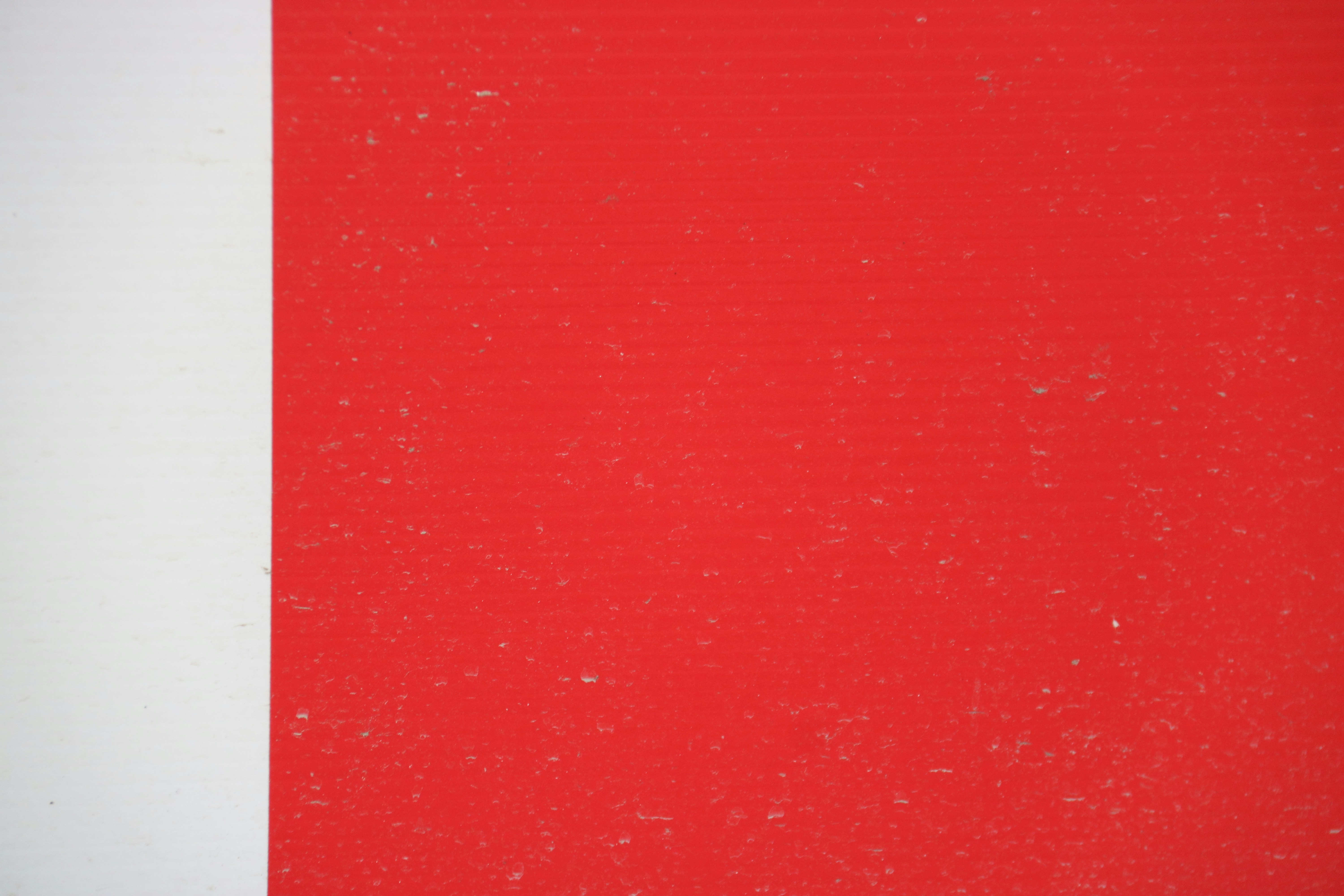 30,000+ Red And White Pictures | Download Free Images on Unsplash