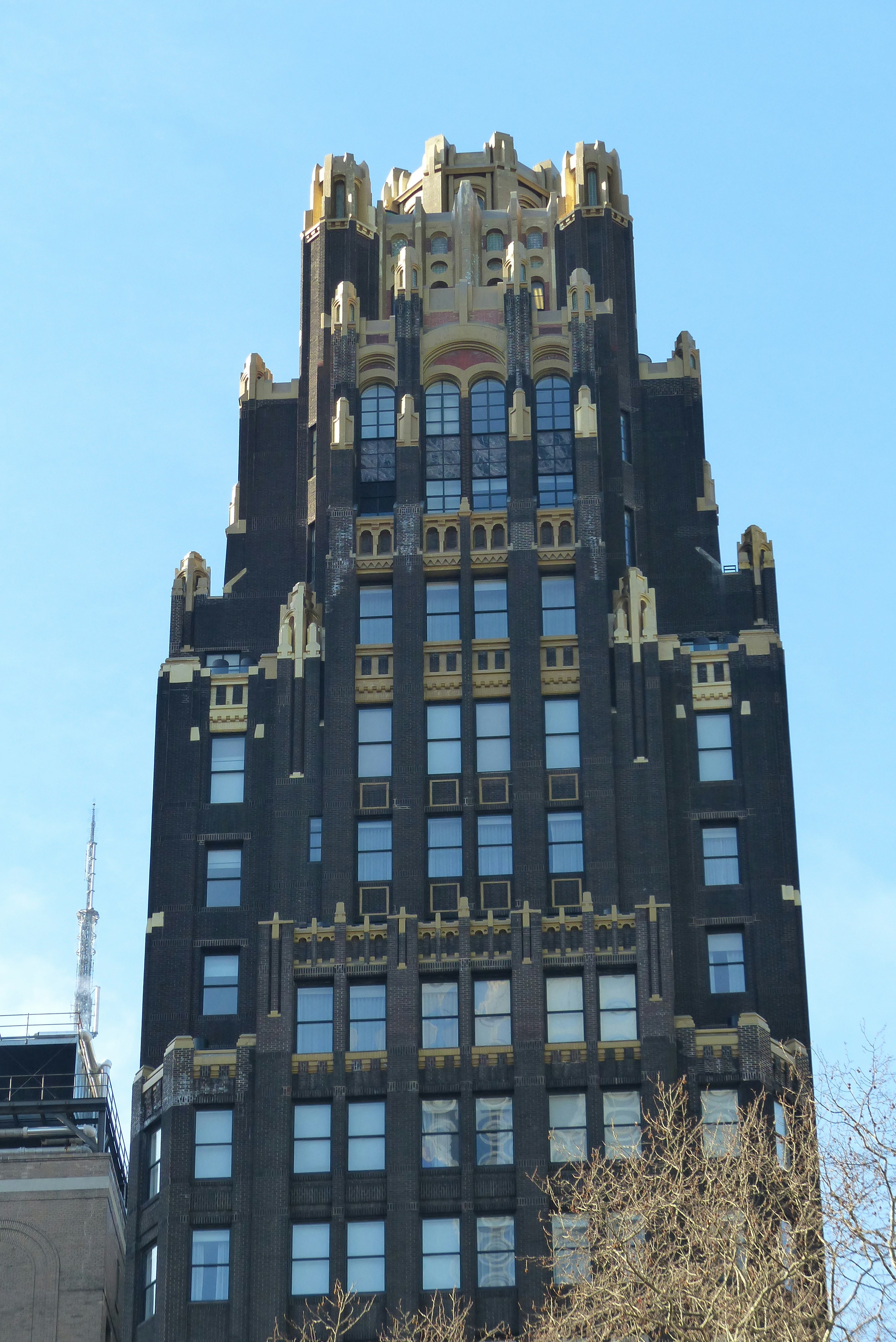 Art Deco Summit: Towering Facade Reaching for the Skyline