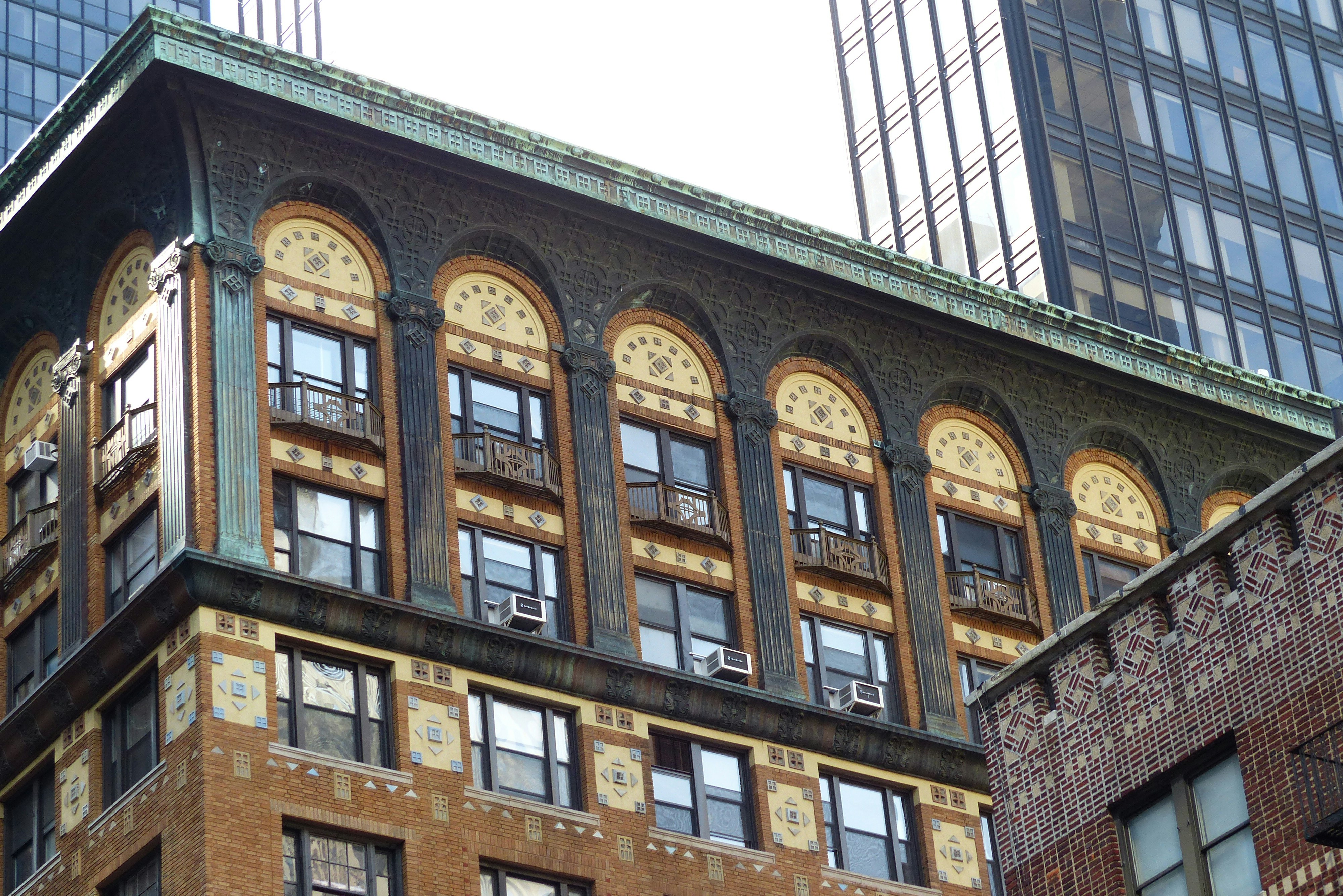 brown concrete building during daytime