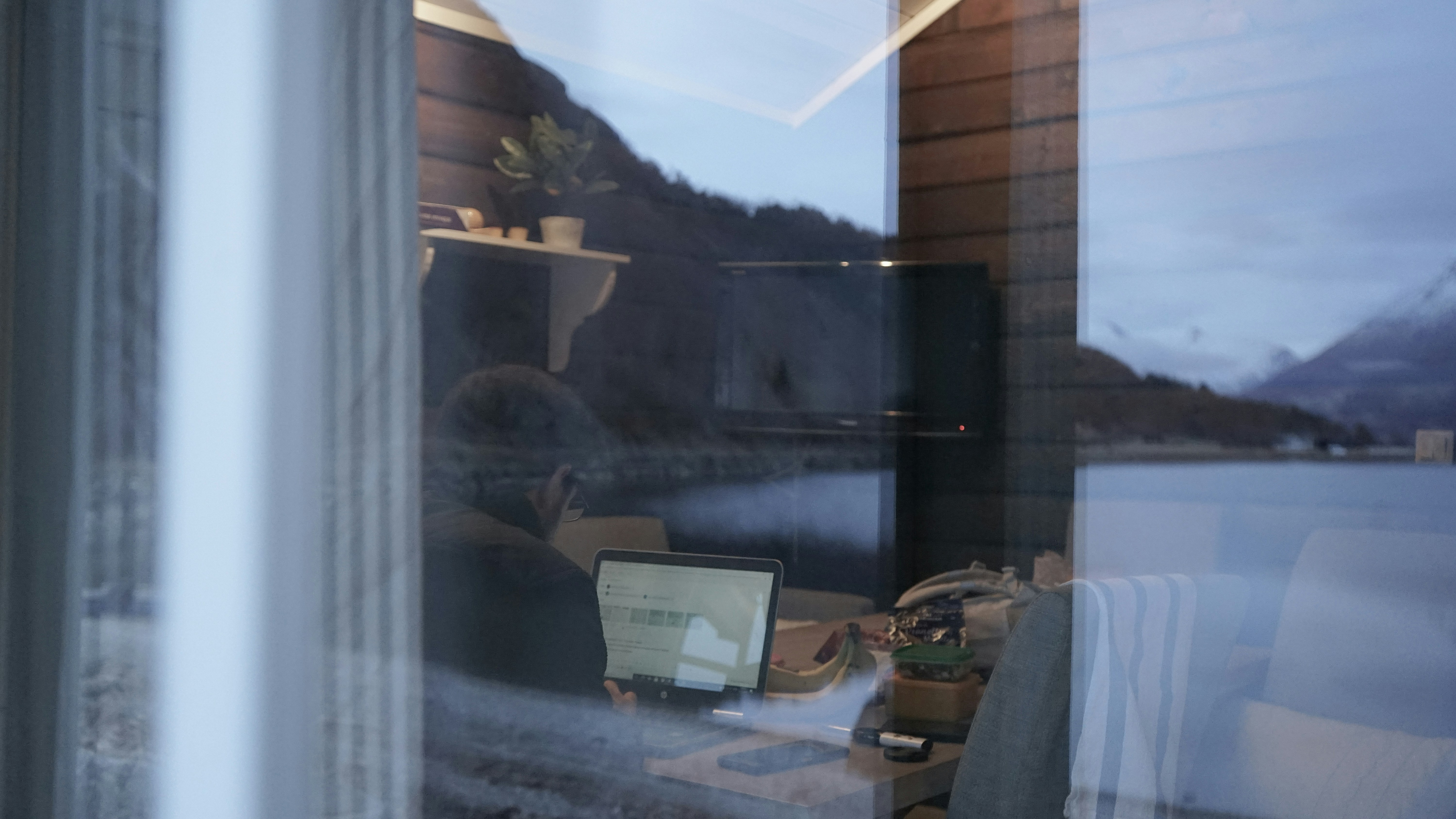 Black flat screen tv turned off photo – Free Grey Image on Unsplash