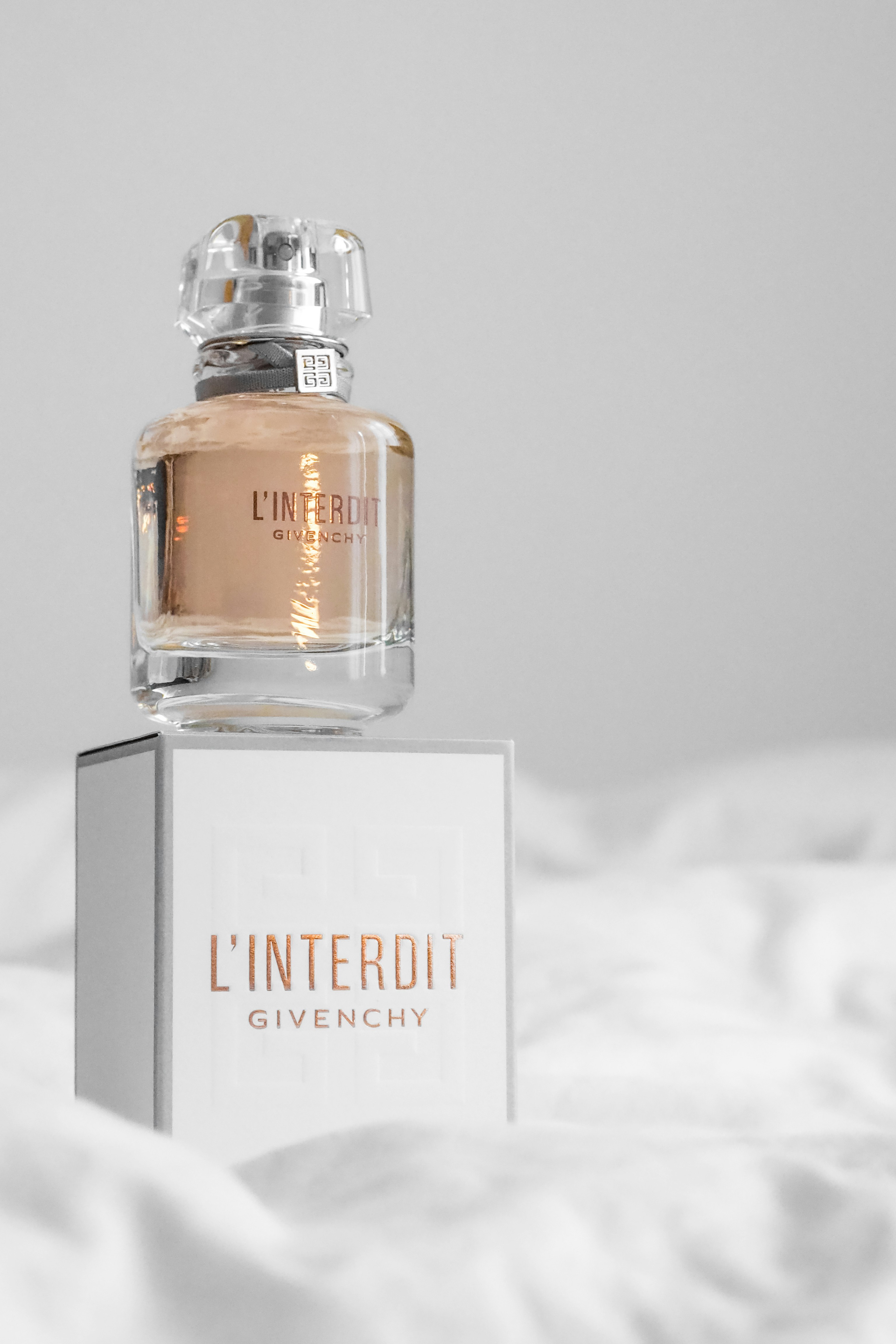 Givenchy Photos | Télécharger des images gratuites sur Unsplash