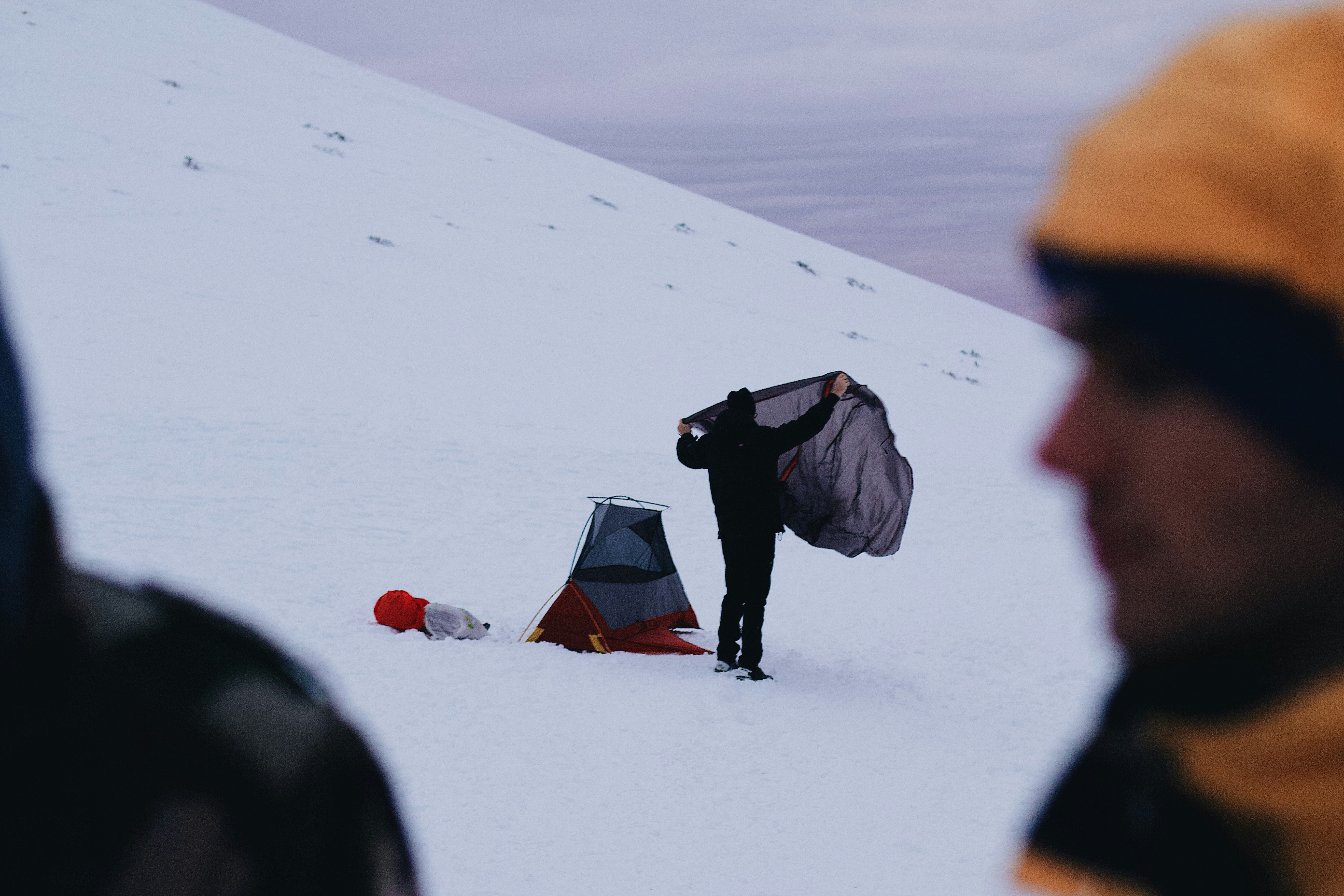 Snowfield Camp: A lone tarp-fix amid a frozen twilight