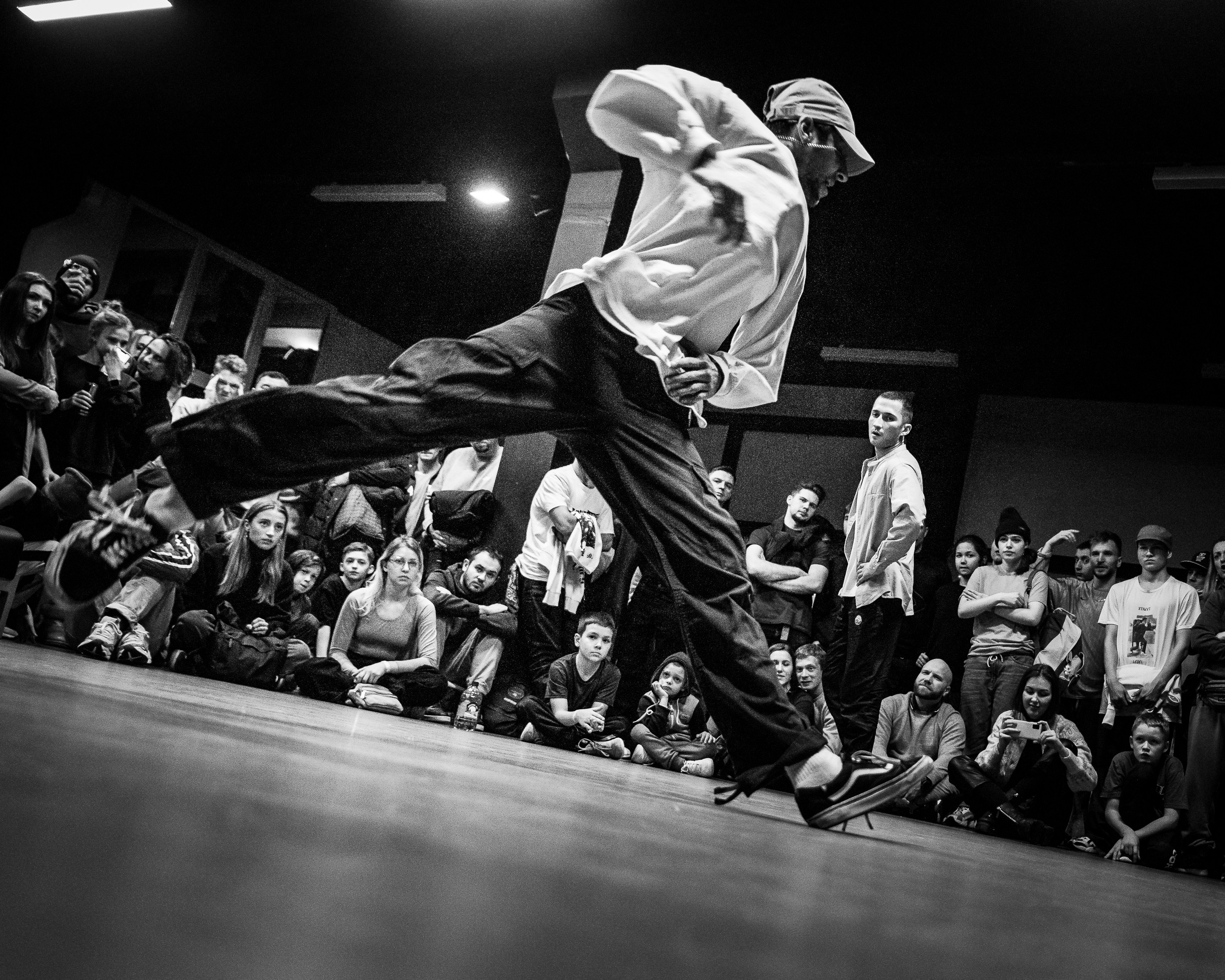 Bboy Pictures | Download Free Images on Unsplash