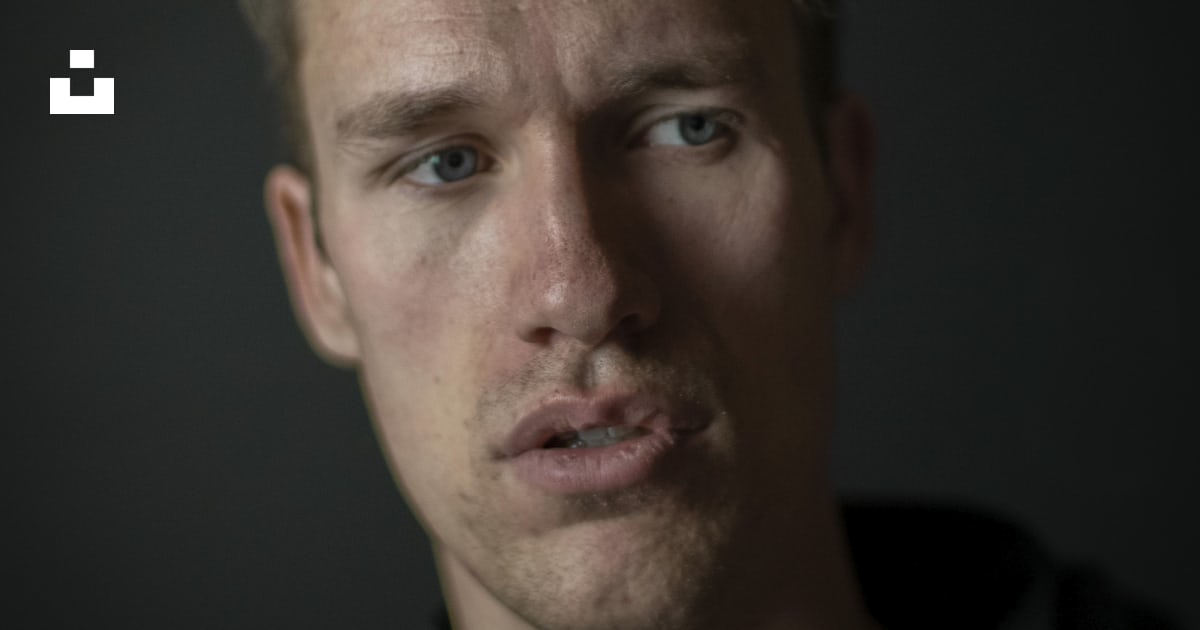 Man In Black Crew Neck Shirt Photo Free Usa Image On Unsplash