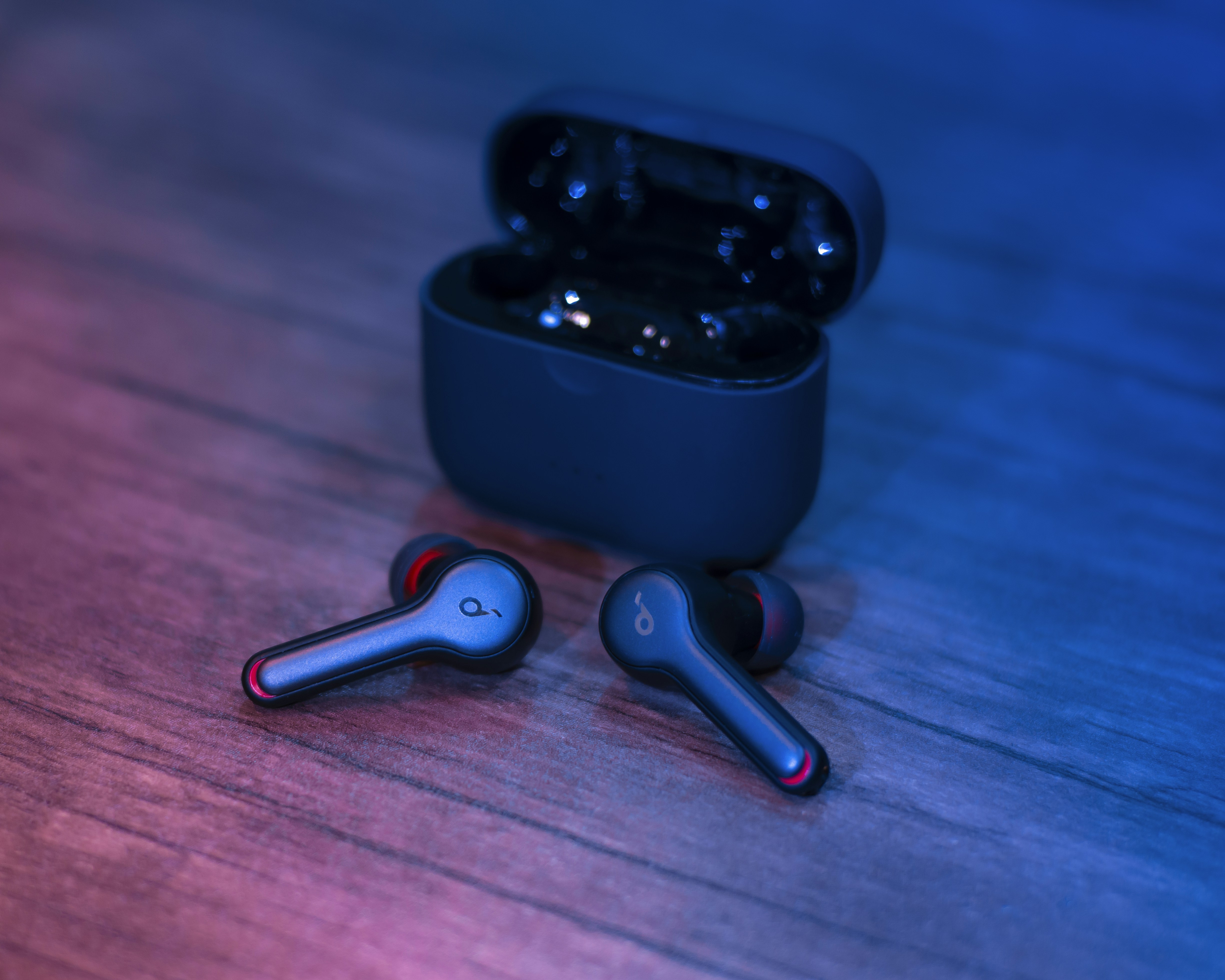 Black and silver bluetooth earbuds photo – Free Technology Image on ...