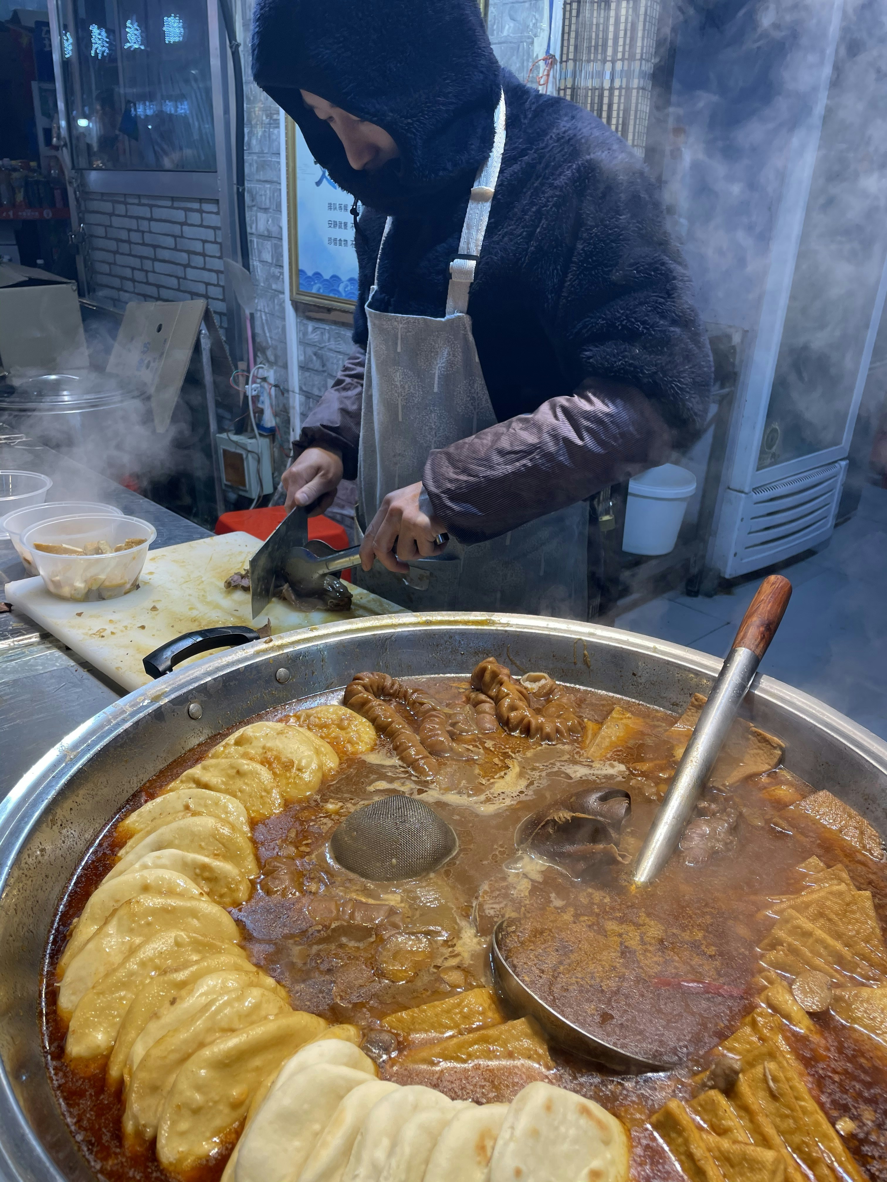 Person in black and red jacket cooking food photo – Free 太原市 Image on ...