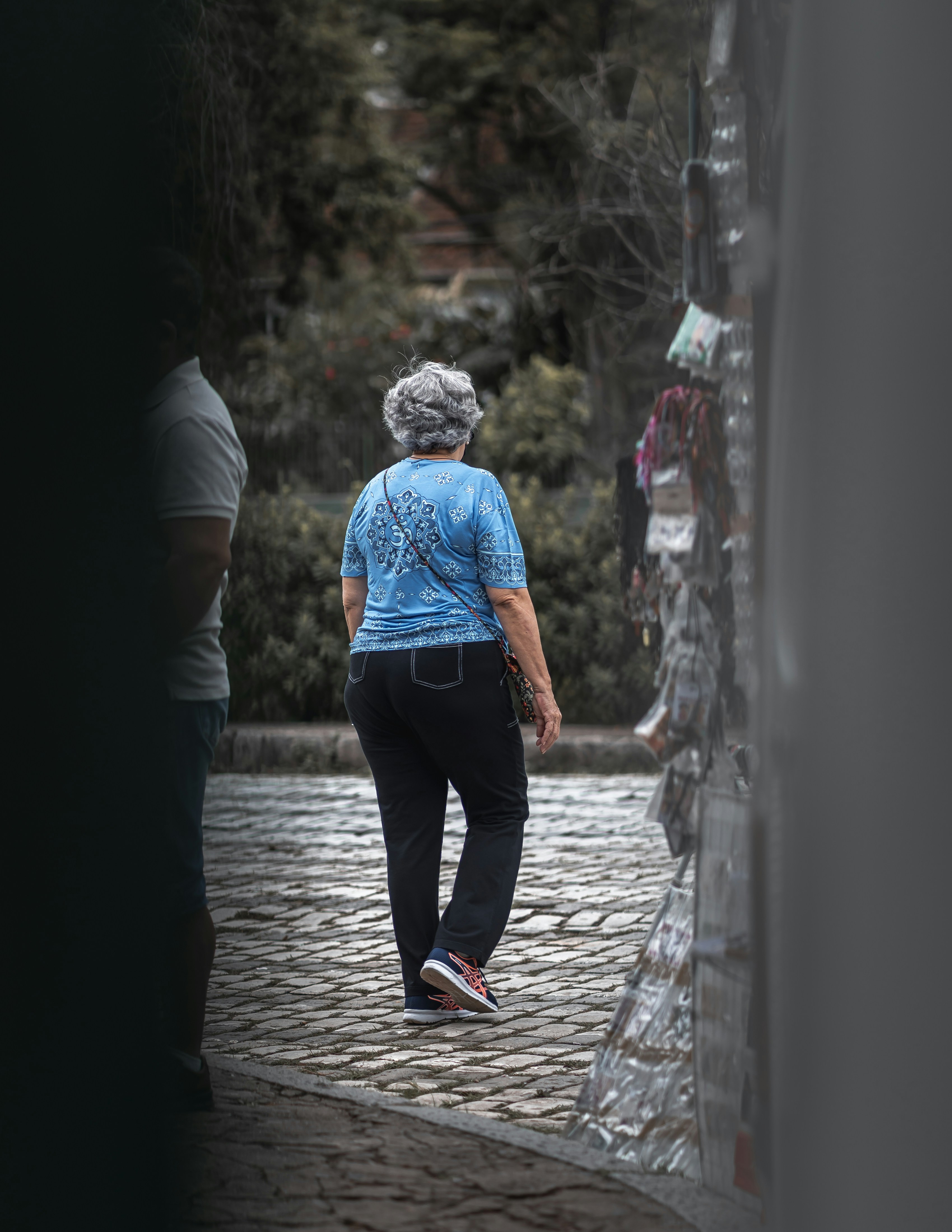 Blue Bandanna Pattern: A Quiet Turn in the Cobblestone Path