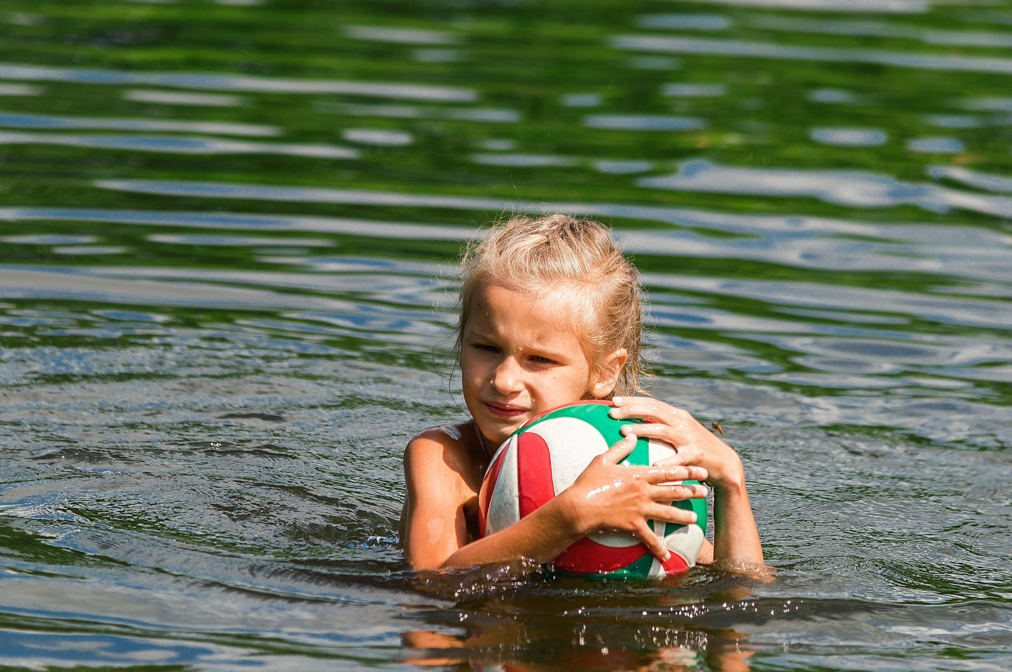 Swimming Girl Pictures | Download Free Images on Unsplash