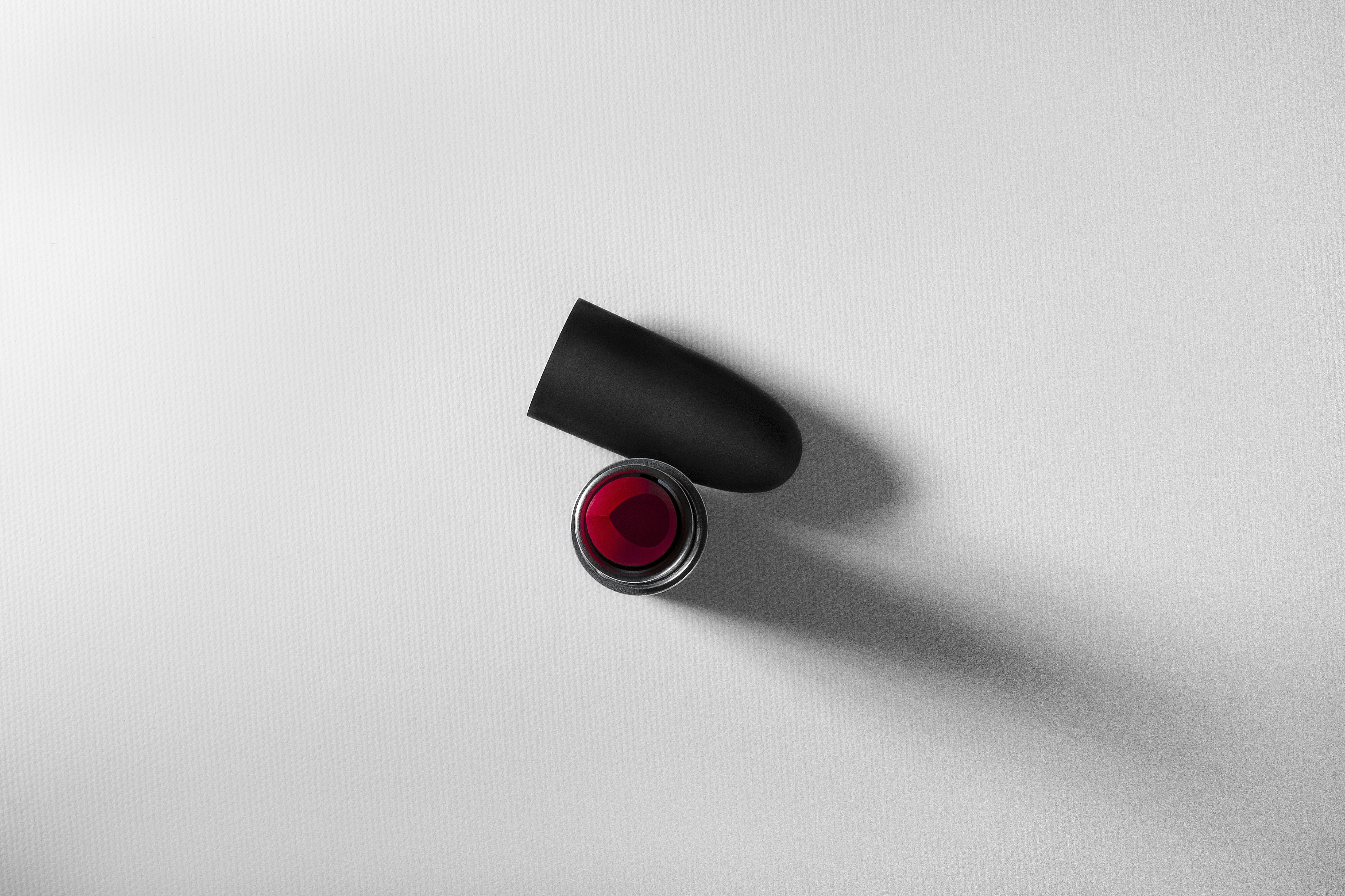 Black and red round device photo – Free White Image on Unsplash