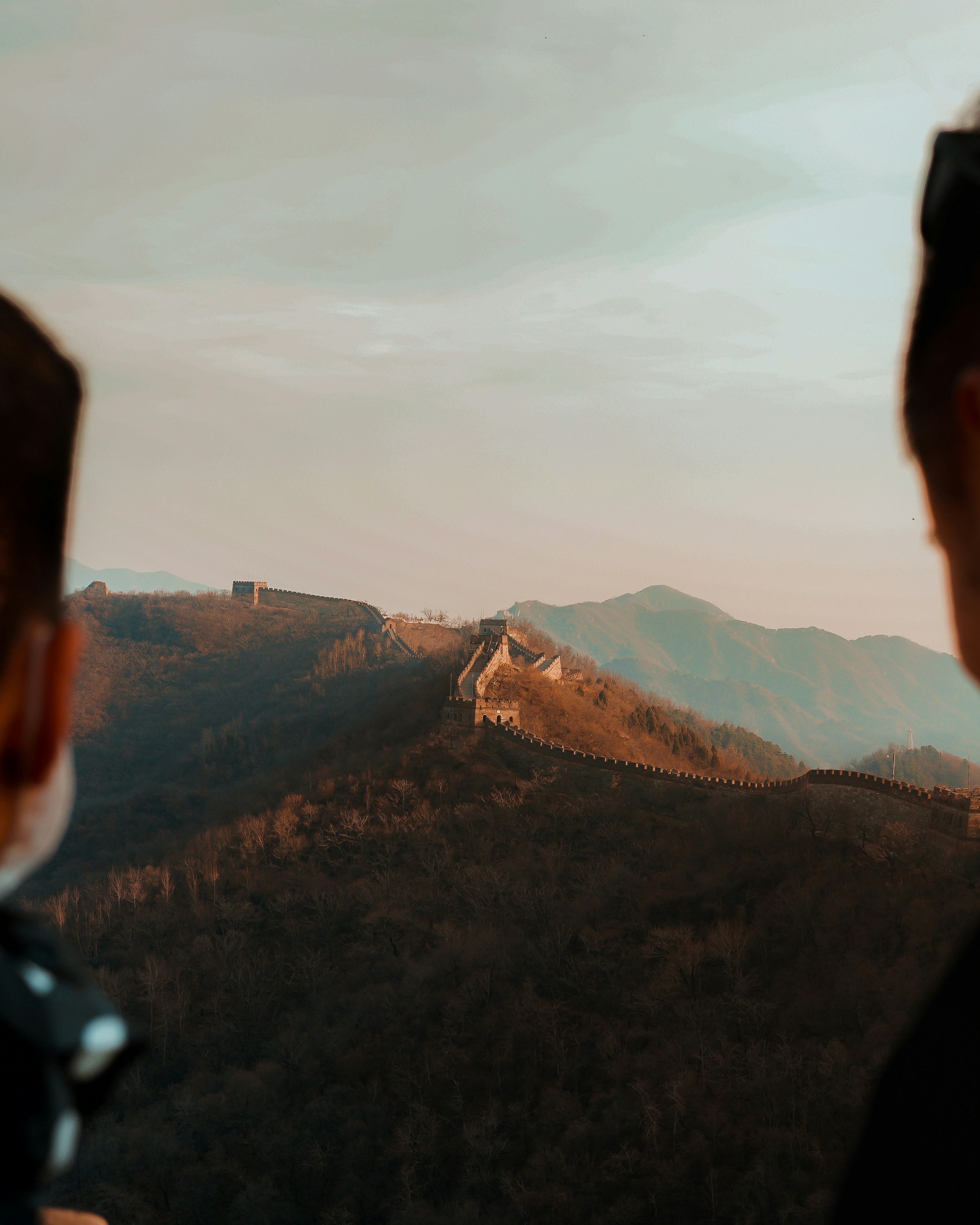 Dusk Crest: The Great Wall Unfolds Across Quiet Hills