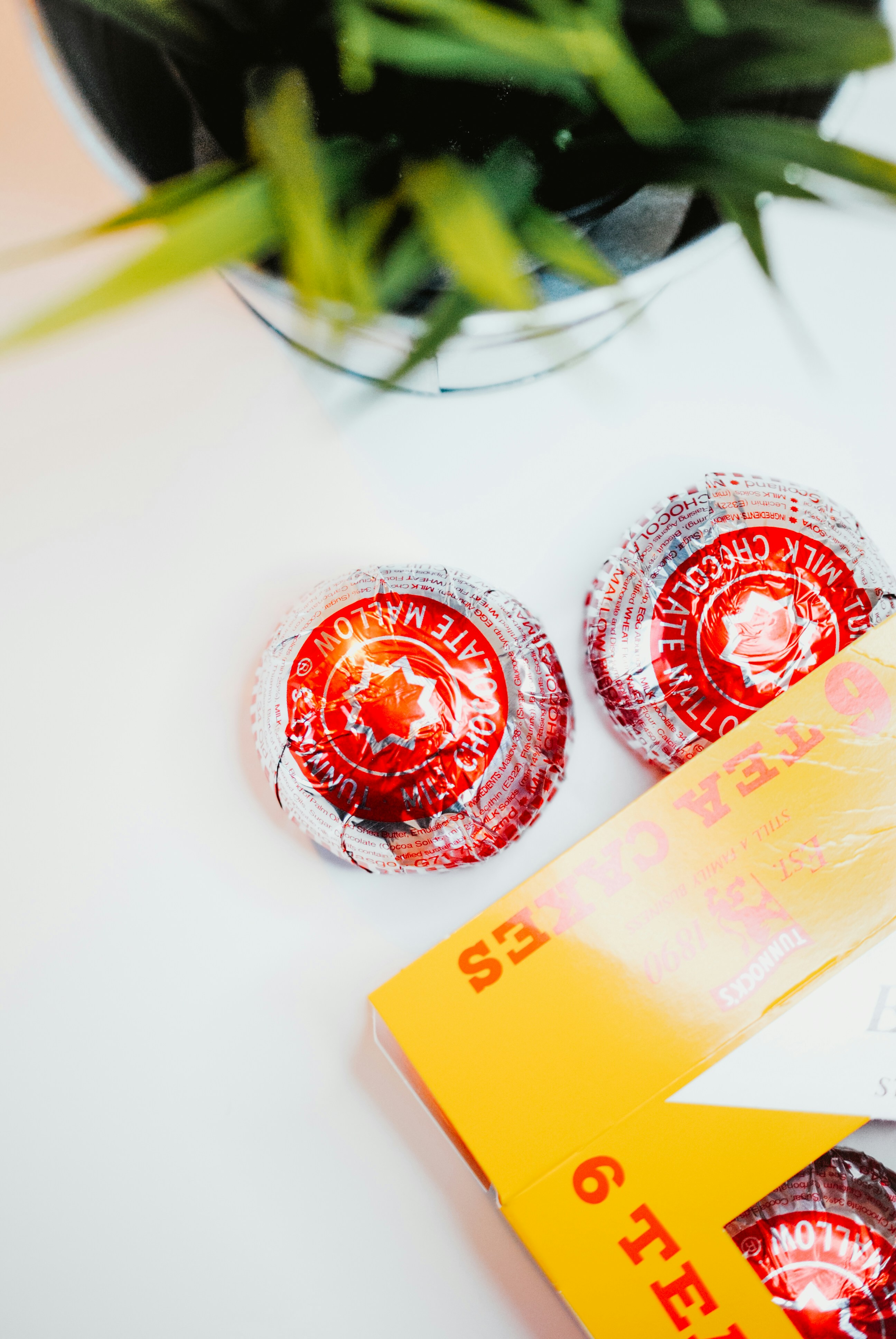 Kinetic Candy: A Clip of Red Helios in a Corner of White