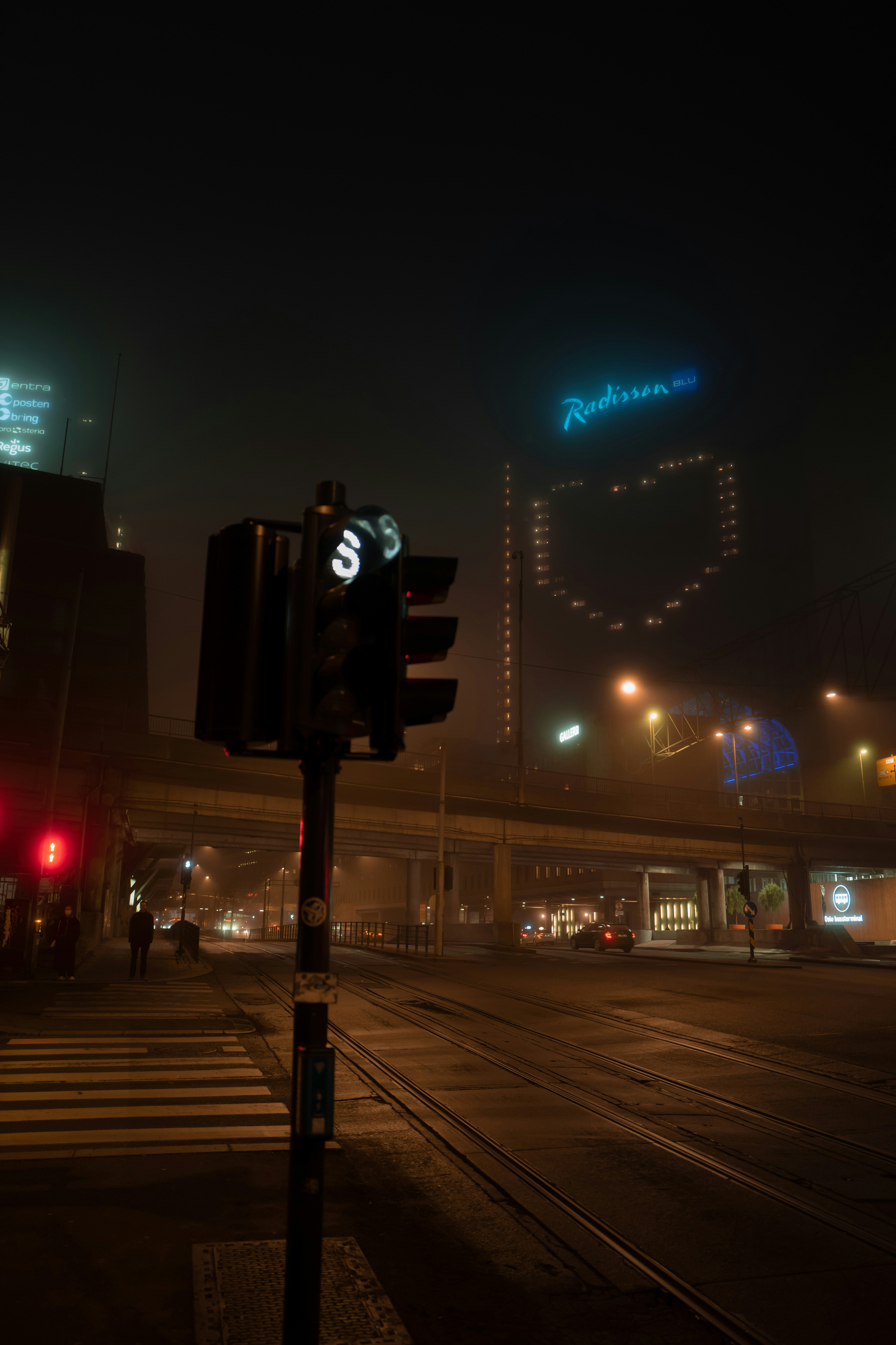 Traffic Lights Night