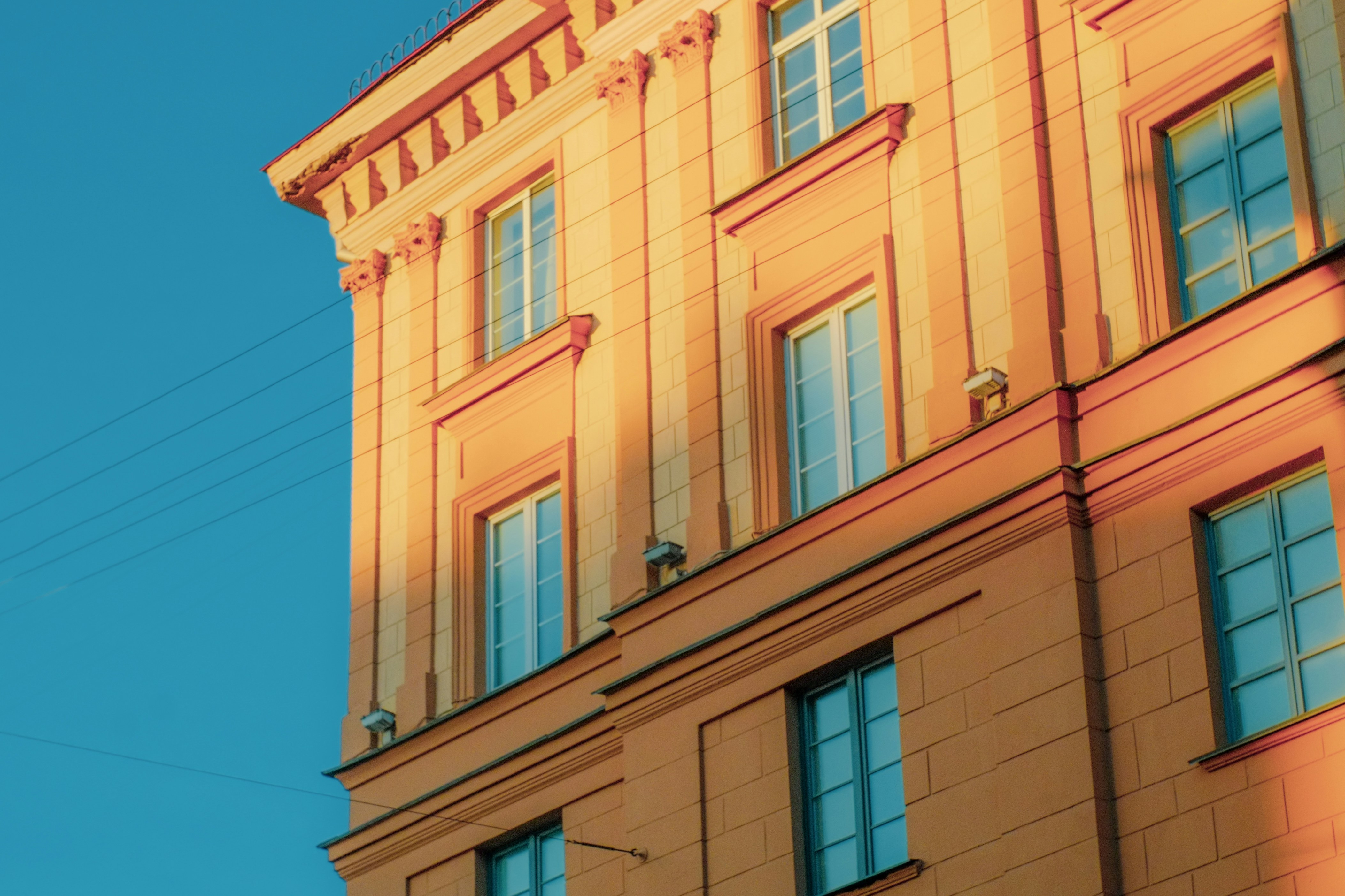 Brown concrete building under blue sky during daytime photo – Free City ...