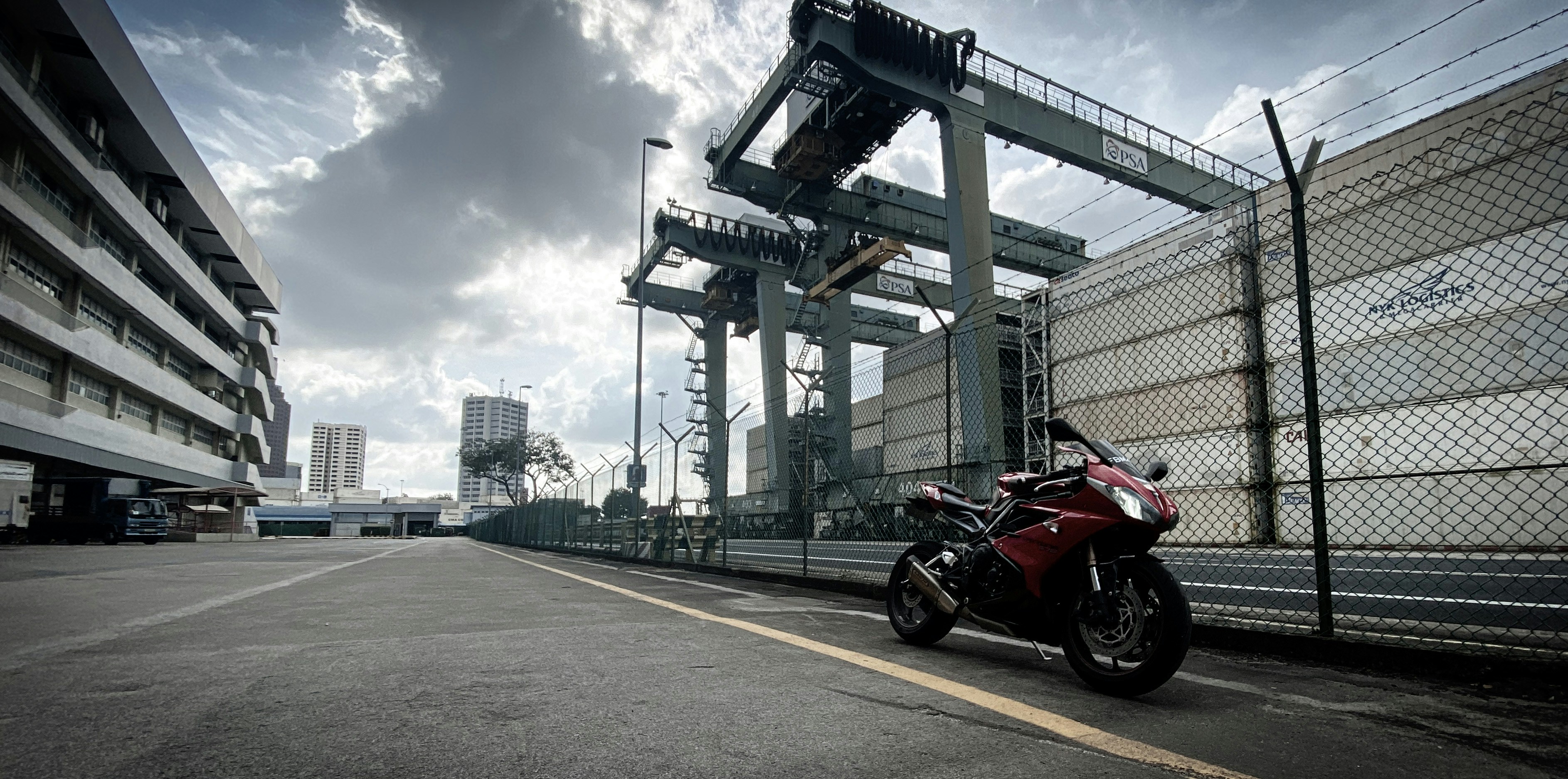 Triunfo Daytona Fotos | Baixe imagens gratuitas na Unsplash