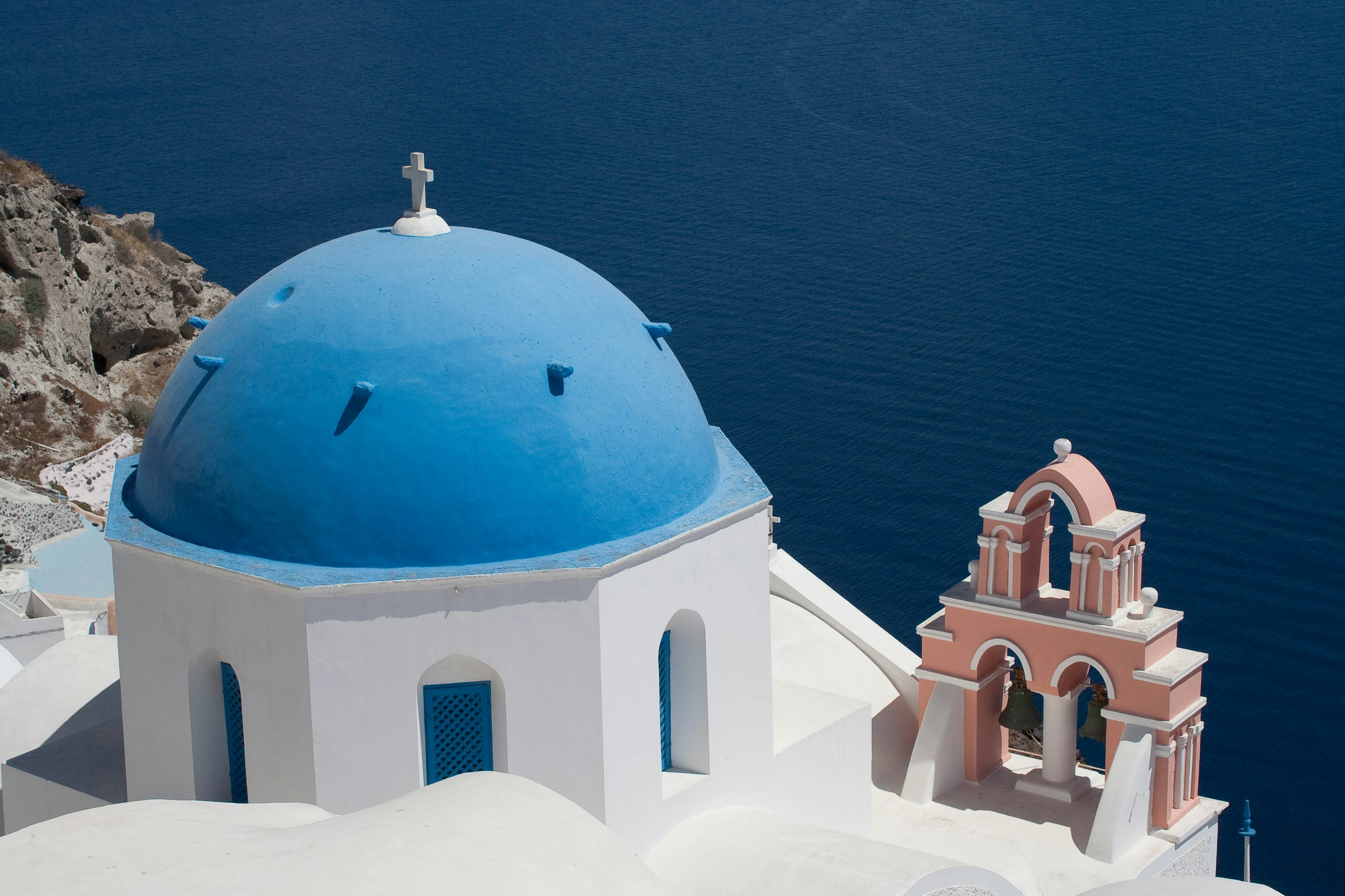 White and blue dome building photo – Free Building Image on Unsplash