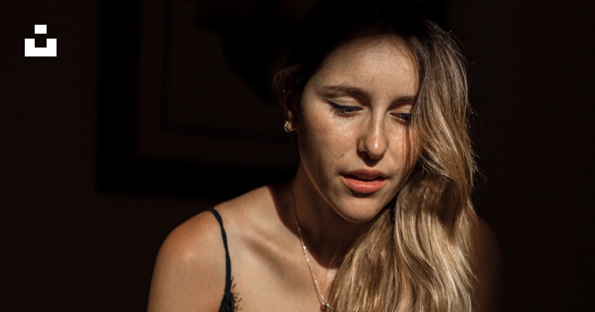 Woman In Black Spaghetti Strap Top Photo Free Black Image On Unsplash