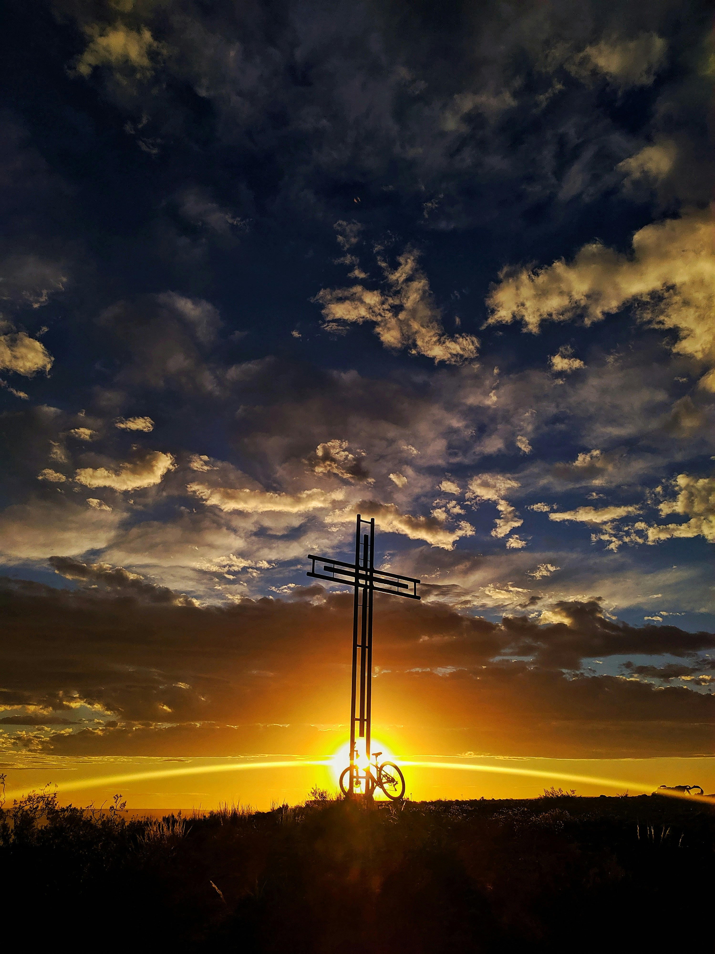 Cross Sunset Pictures | Download Free Images on Unsplash