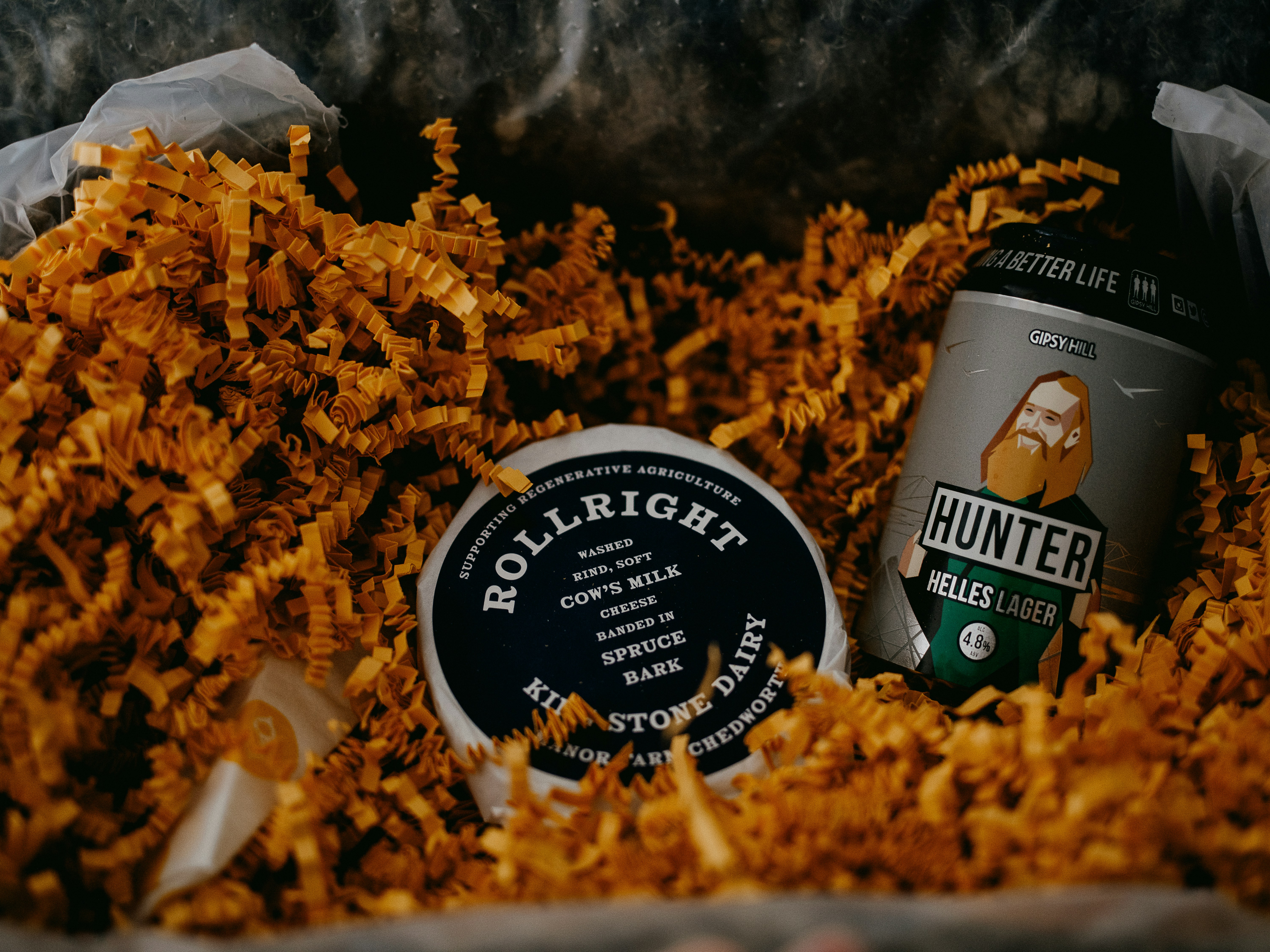 Amber Shreds and Circular Label: A Macro Moment in Packing