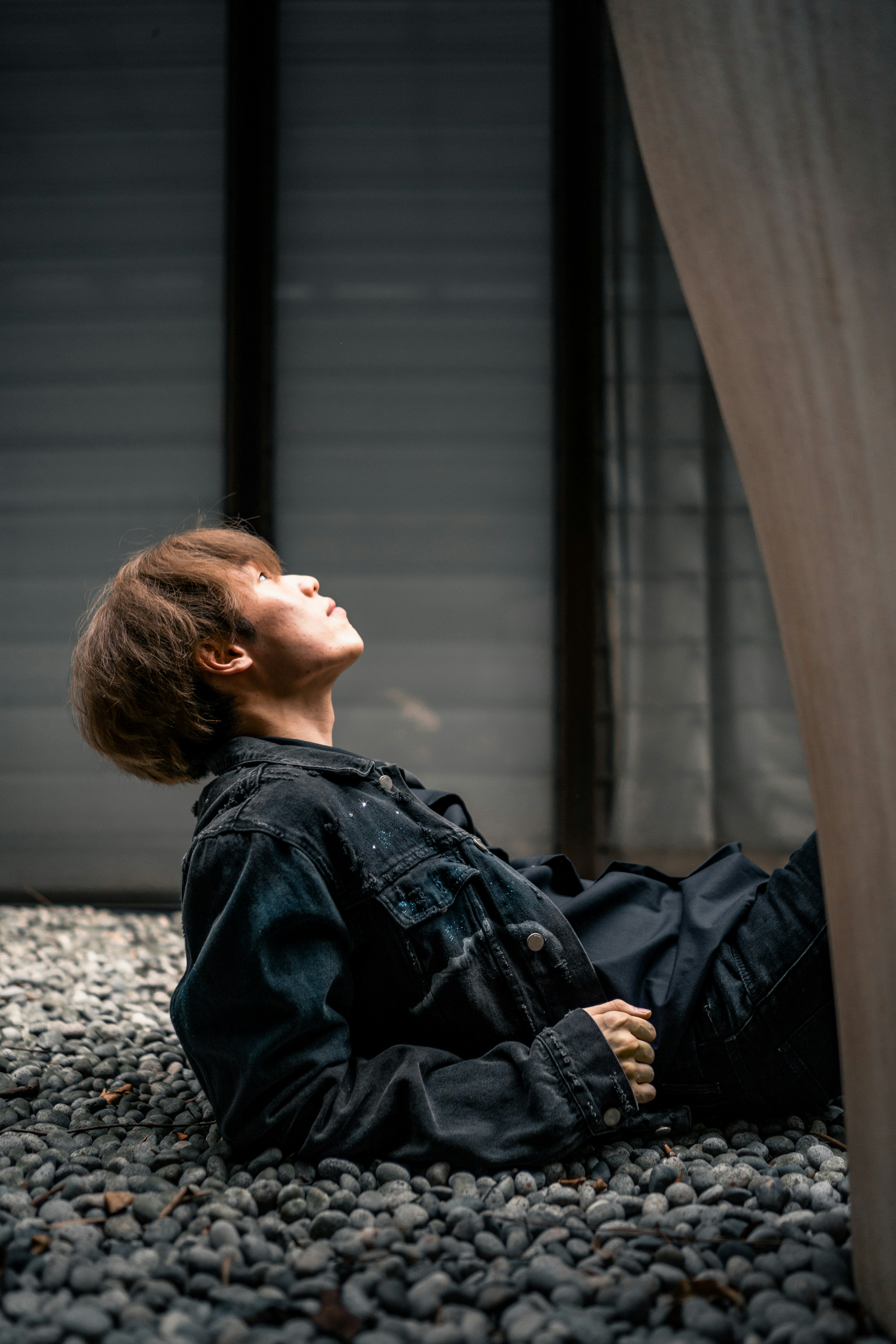 Rooftop Quiet: A Moment of Nightfall Contemplation