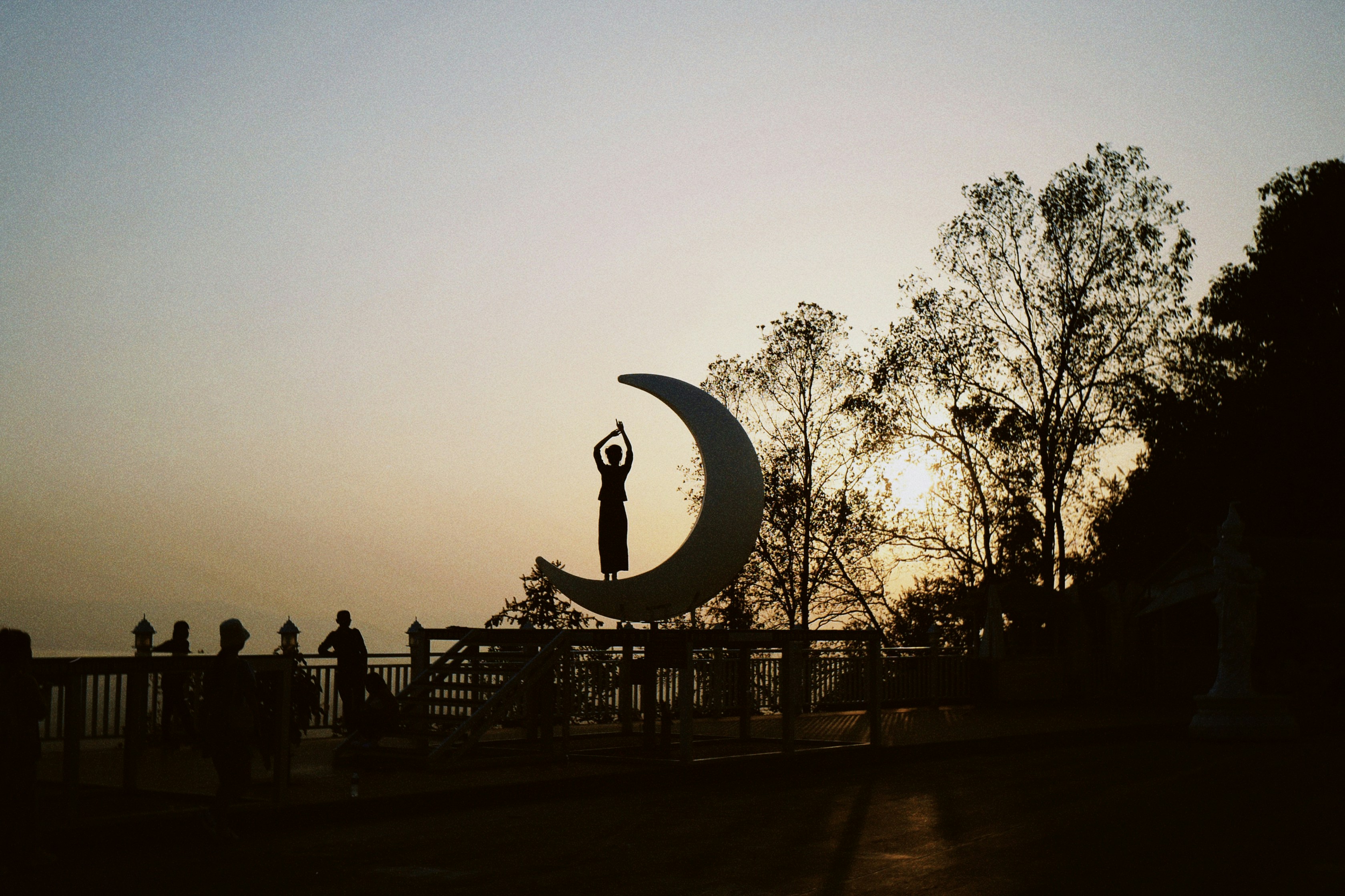 Chand Pictures | Download Free Images on Unsplash