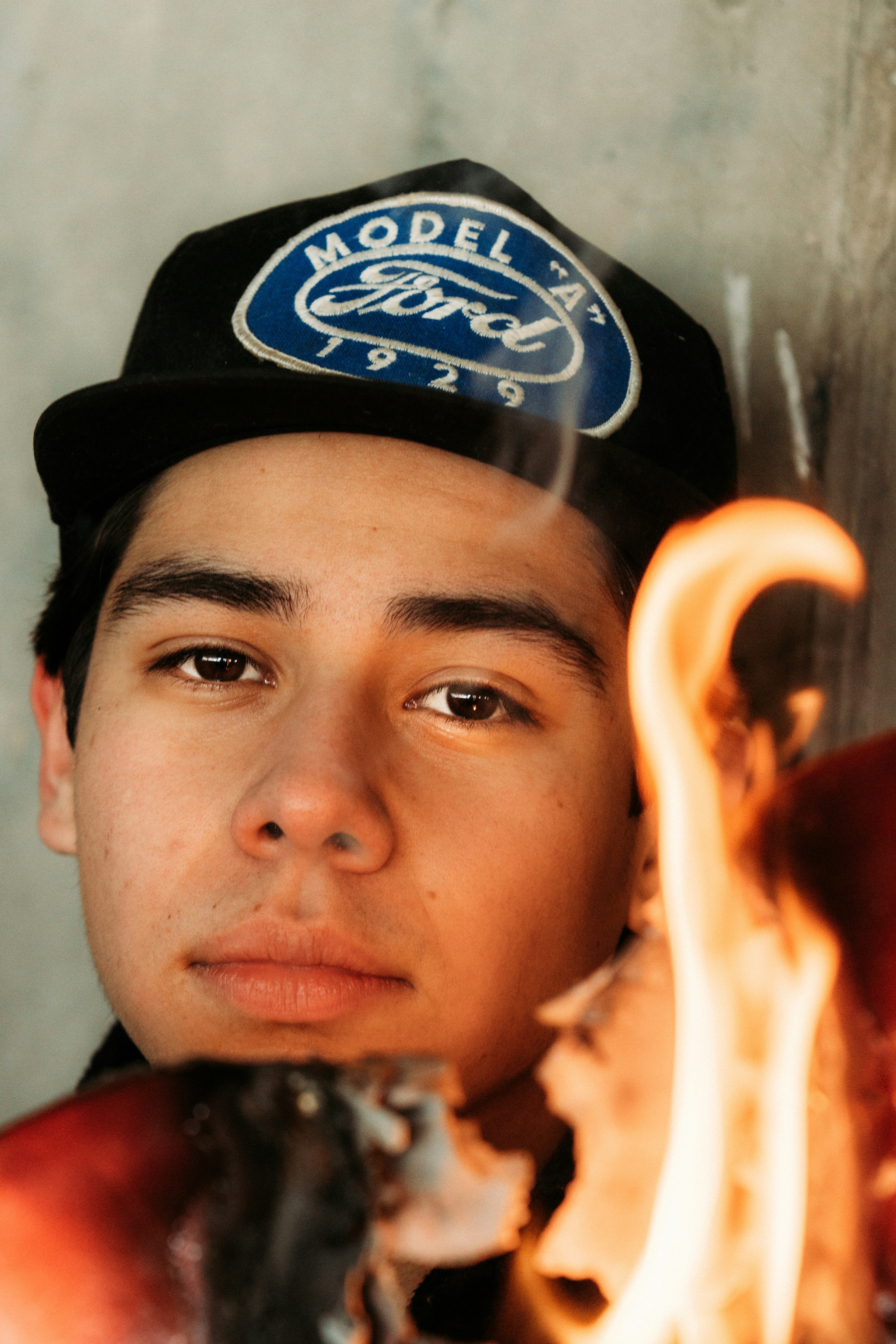 Foto Hombre Con Gorra Ajustada En Blanco Y Negro Imagen Persona