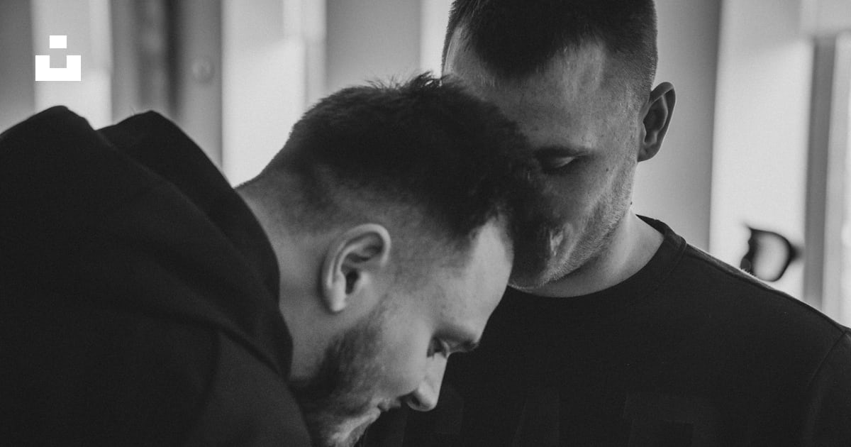 Man In Black Crew Neck Shirt Photo Free Kiev Image On Unsplash
