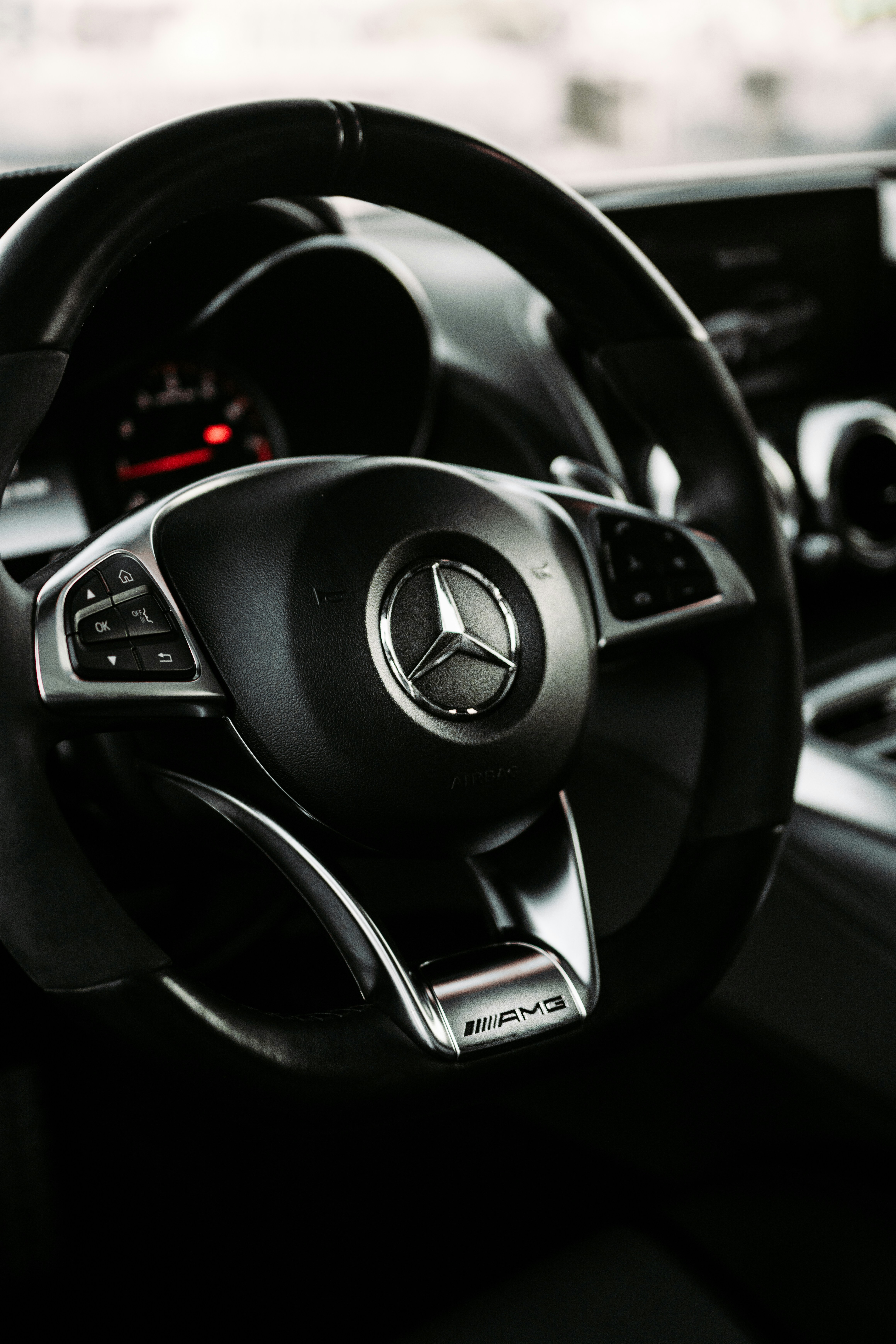 Black mercedes benz steering wheel photo – Free Grey Image on Unsplash