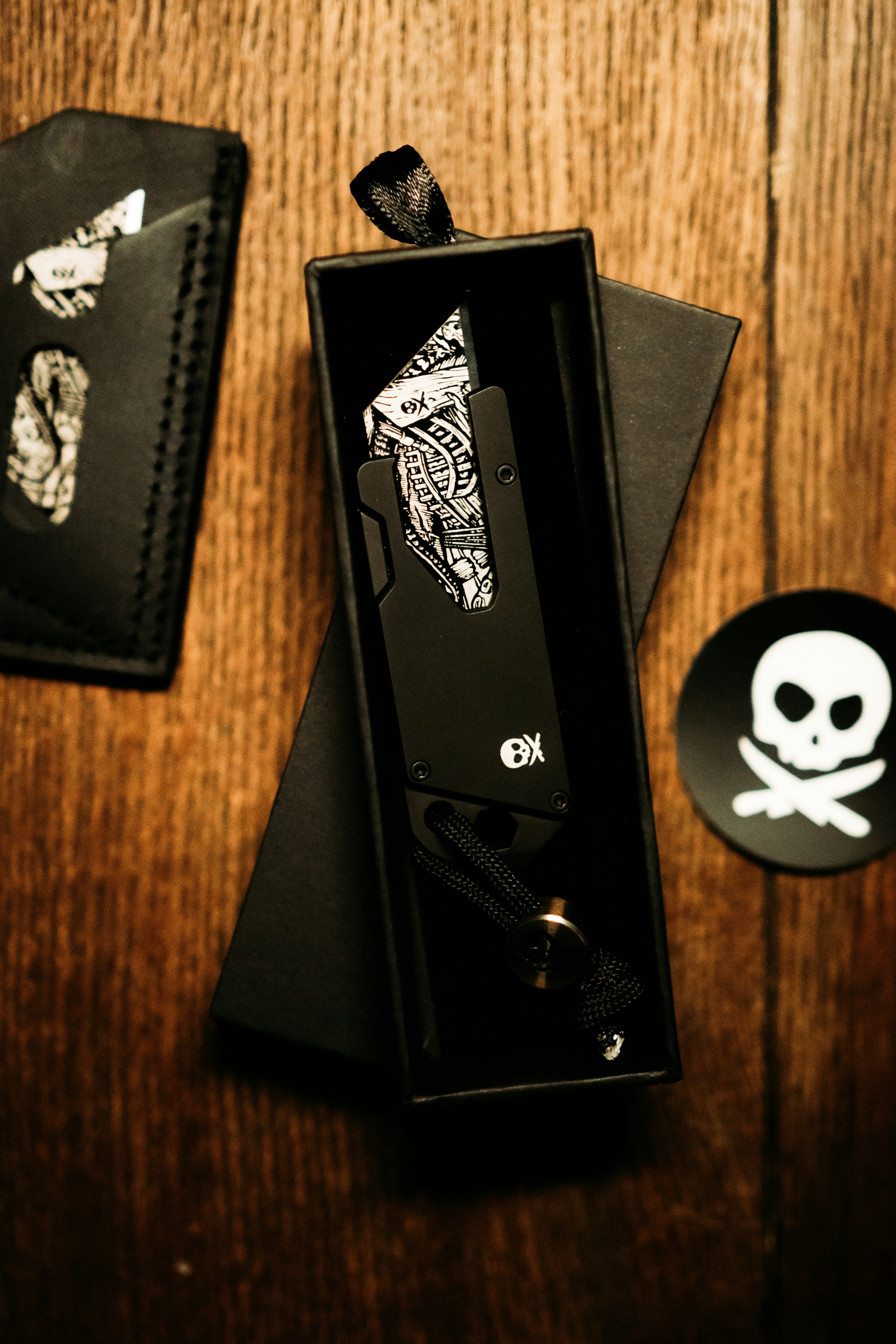 Shadowed Precision: A Blade Wallet Unfolds on Walnut