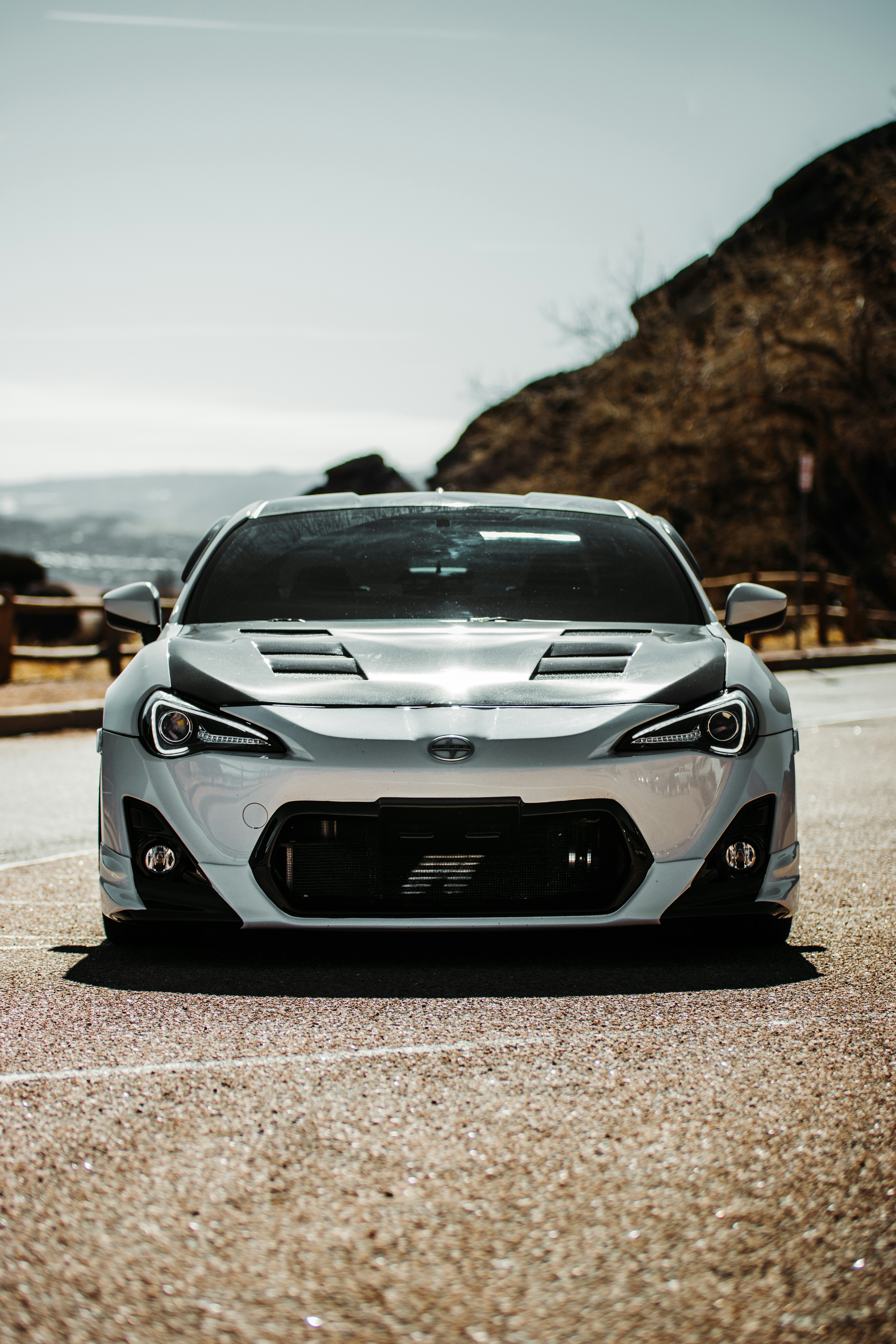 White and black bmw m 3 photo – Free Grey Image on Unsplash