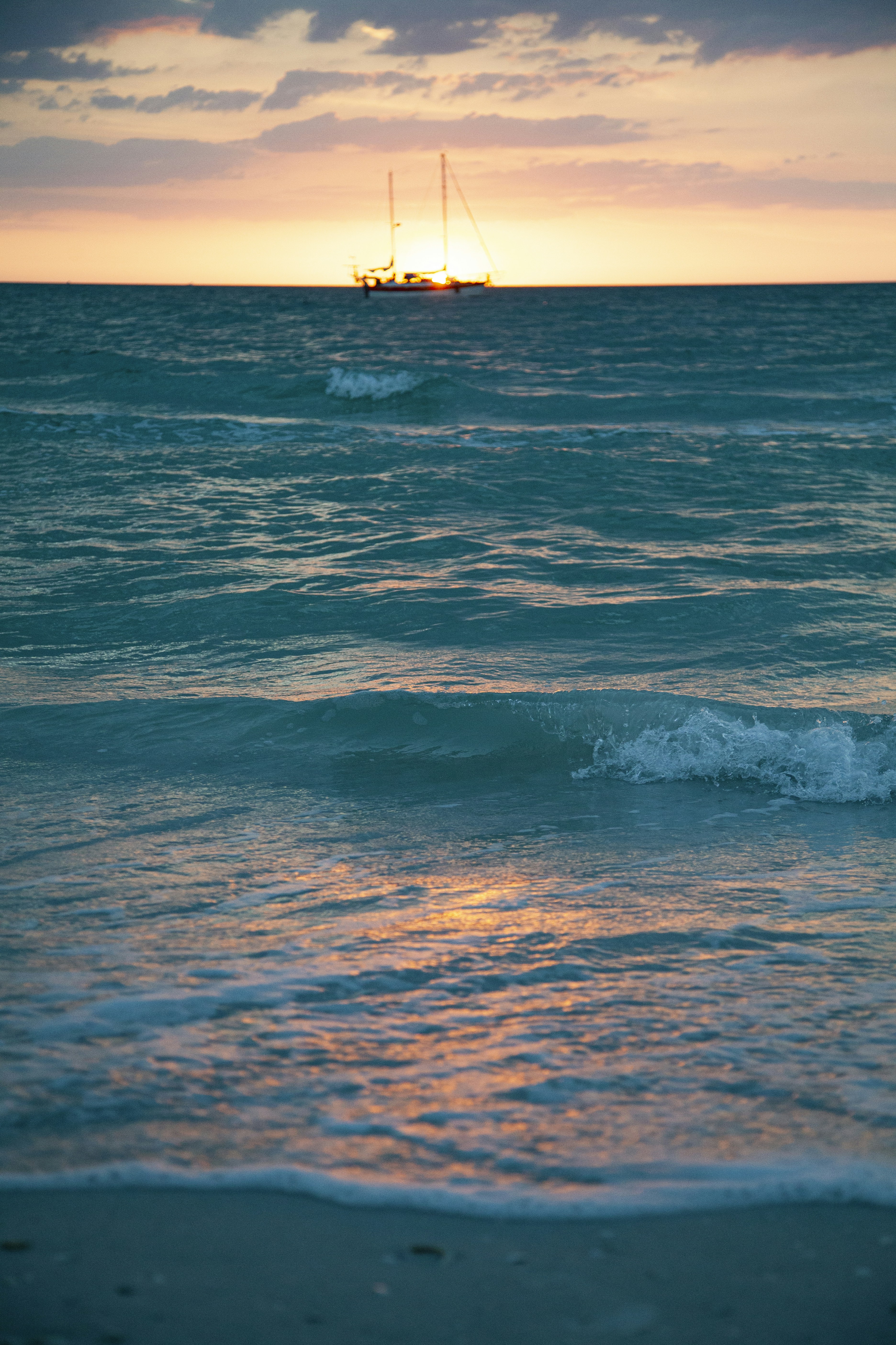 Beautiful Sea Pictures | Download Free Images on Unsplash