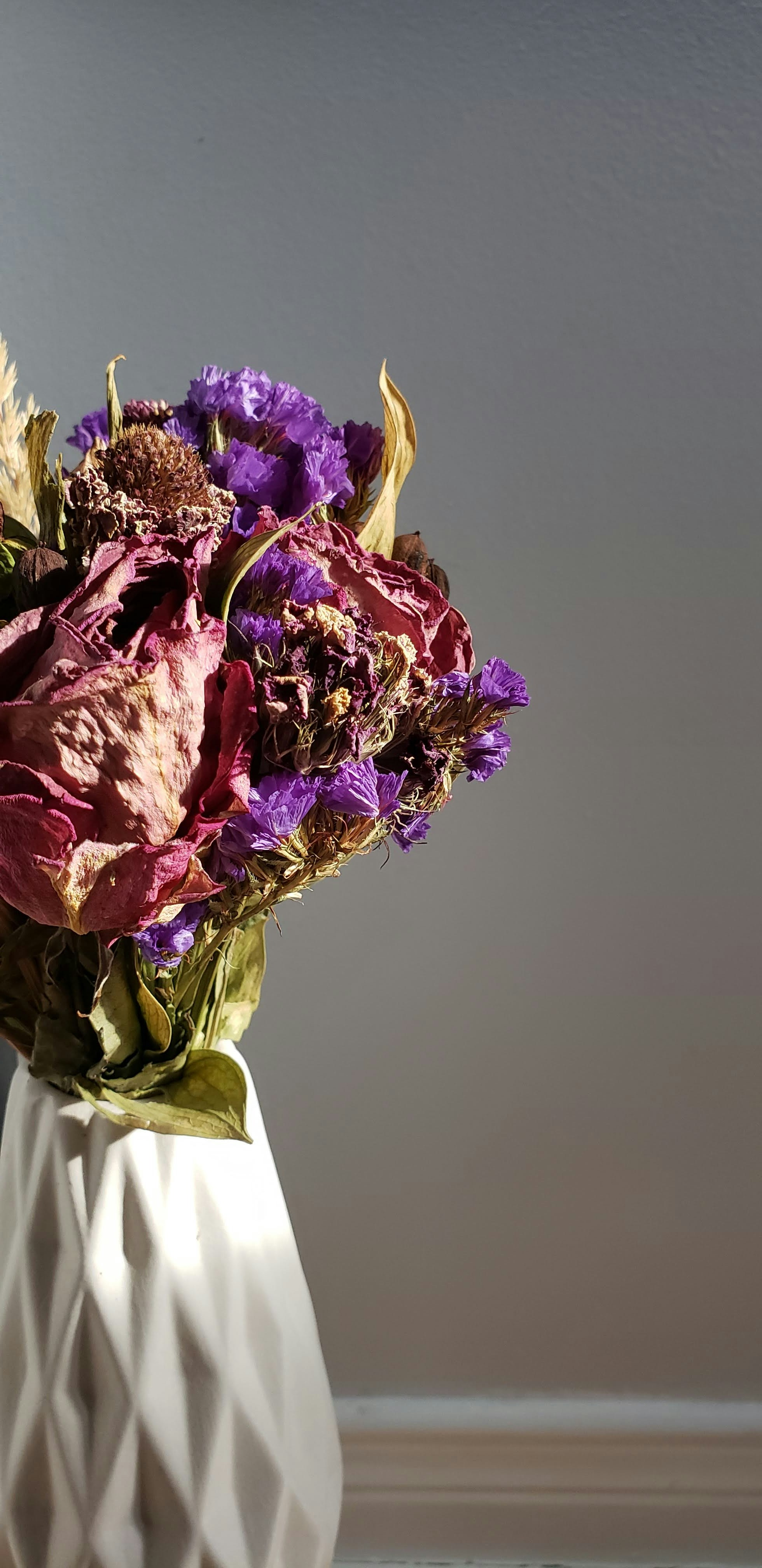 Withered Bouquet in a Faceted Vase: Quiet Dusk Tones