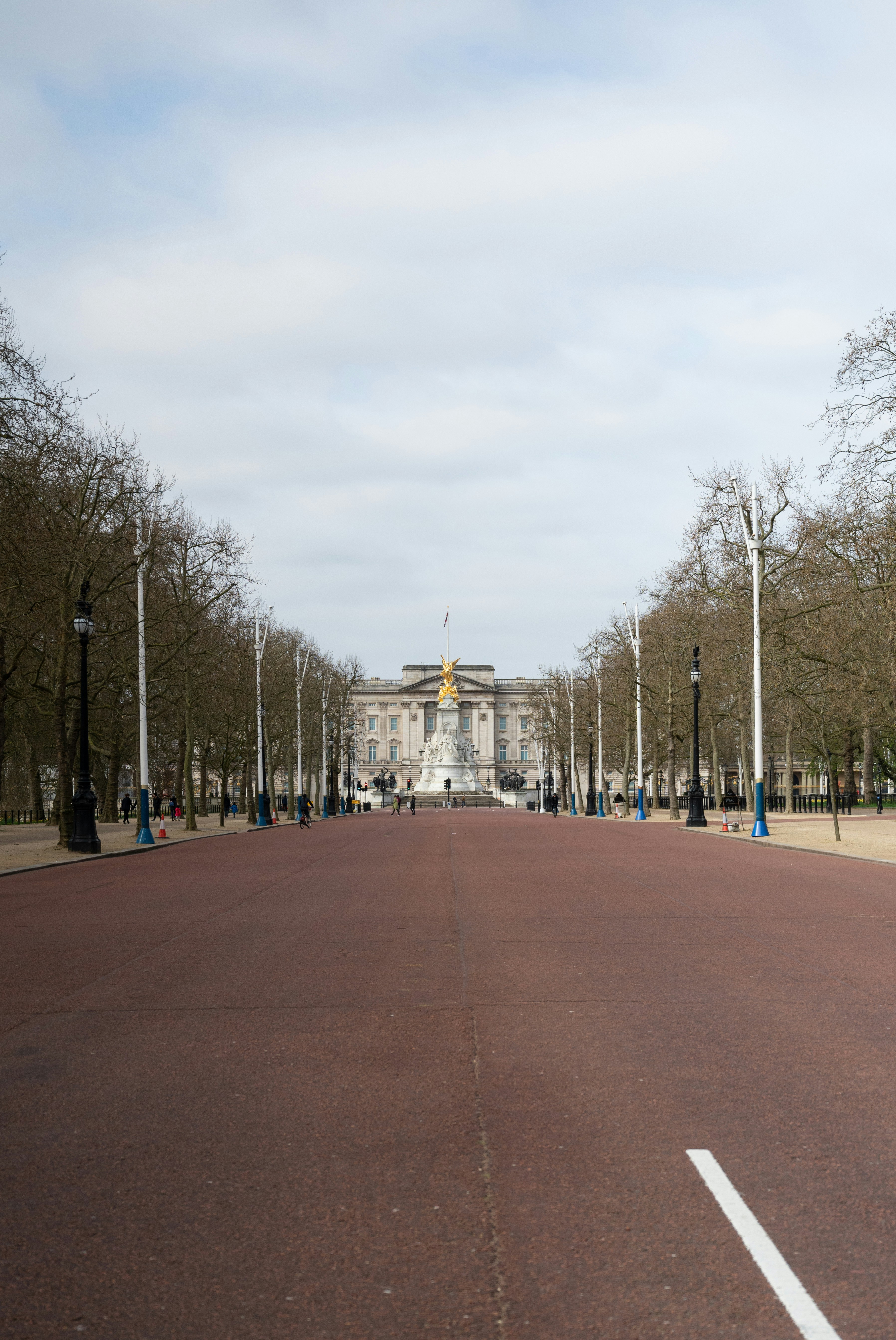 People walking on park during daytime photo – Free Uk Image on Unsplash
