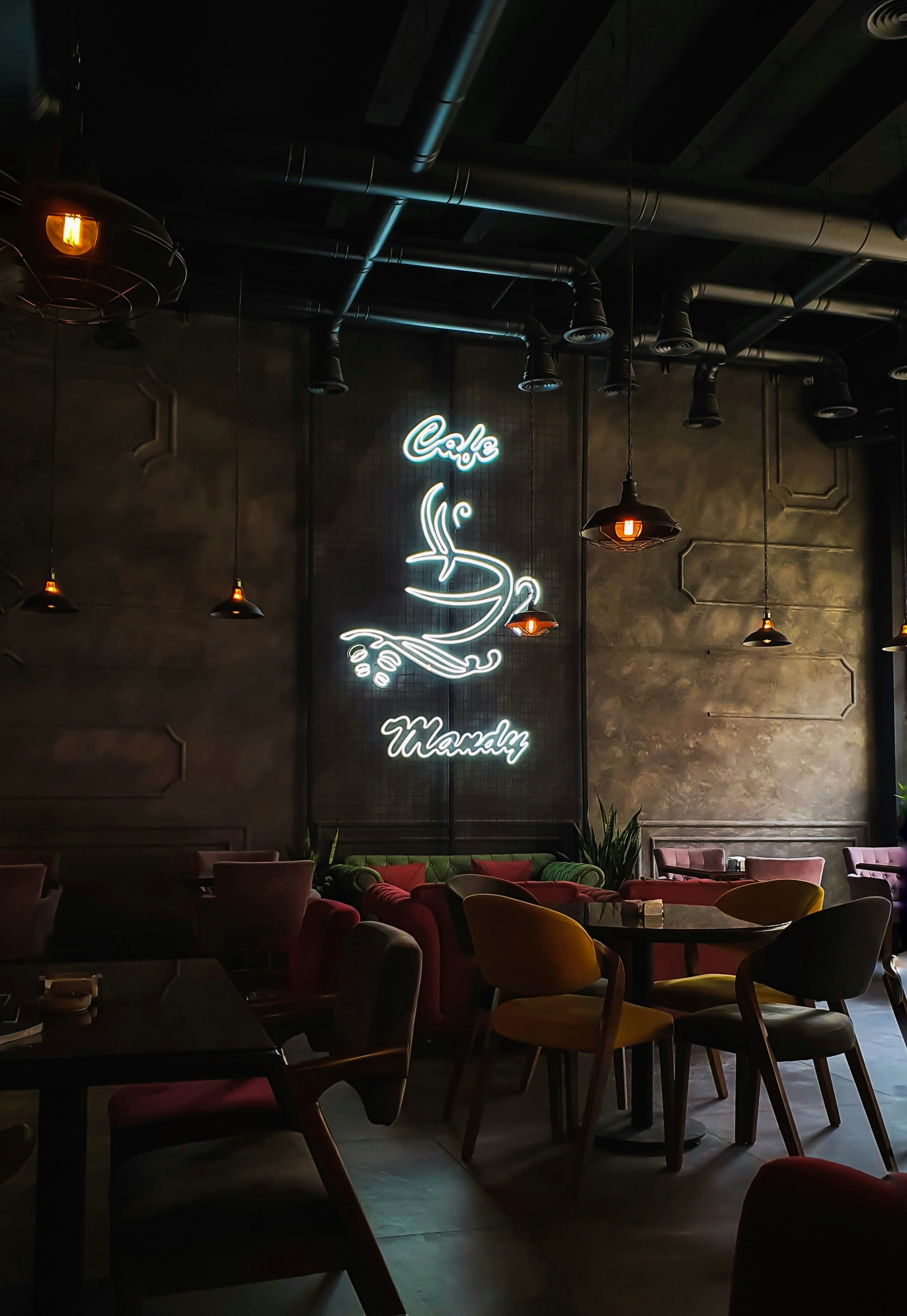 Neon Lounge: Quiet Drama of Neon Script in a Dim Café