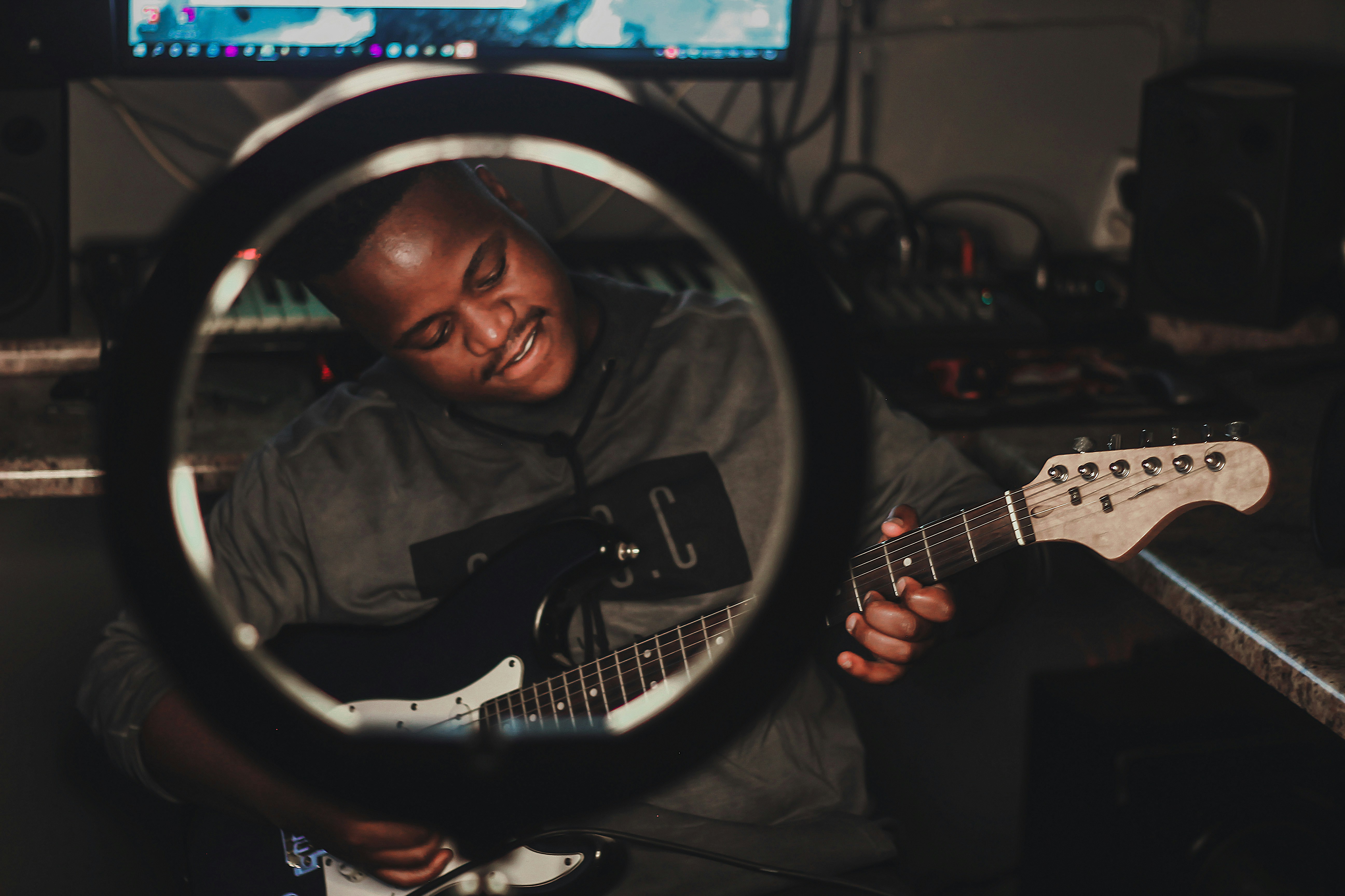 Ring Light Ring: A Guitarist's Cozy Studio Jam