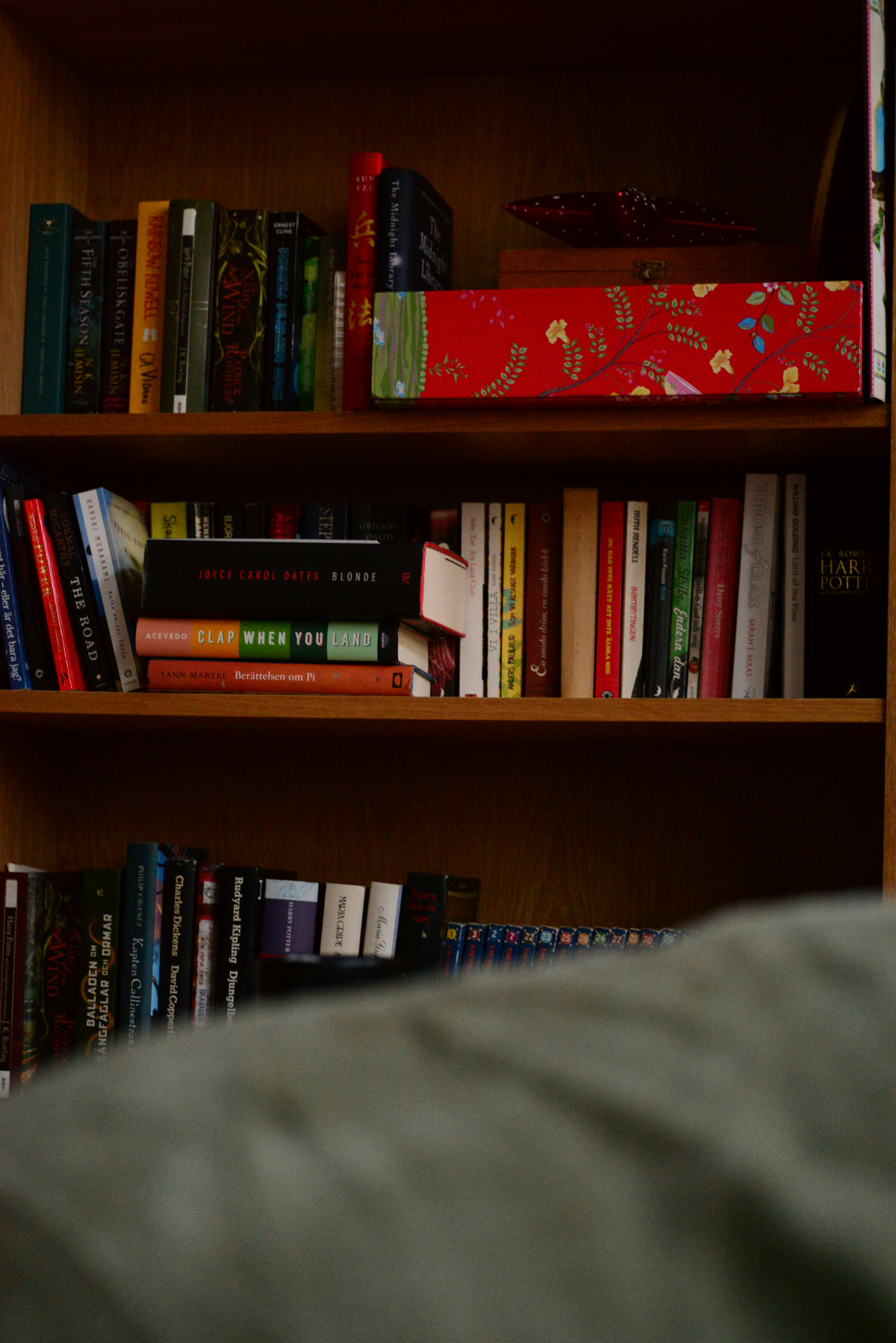 Books on brown wooden shelf photo – Free Book shelf Image on Unsplash