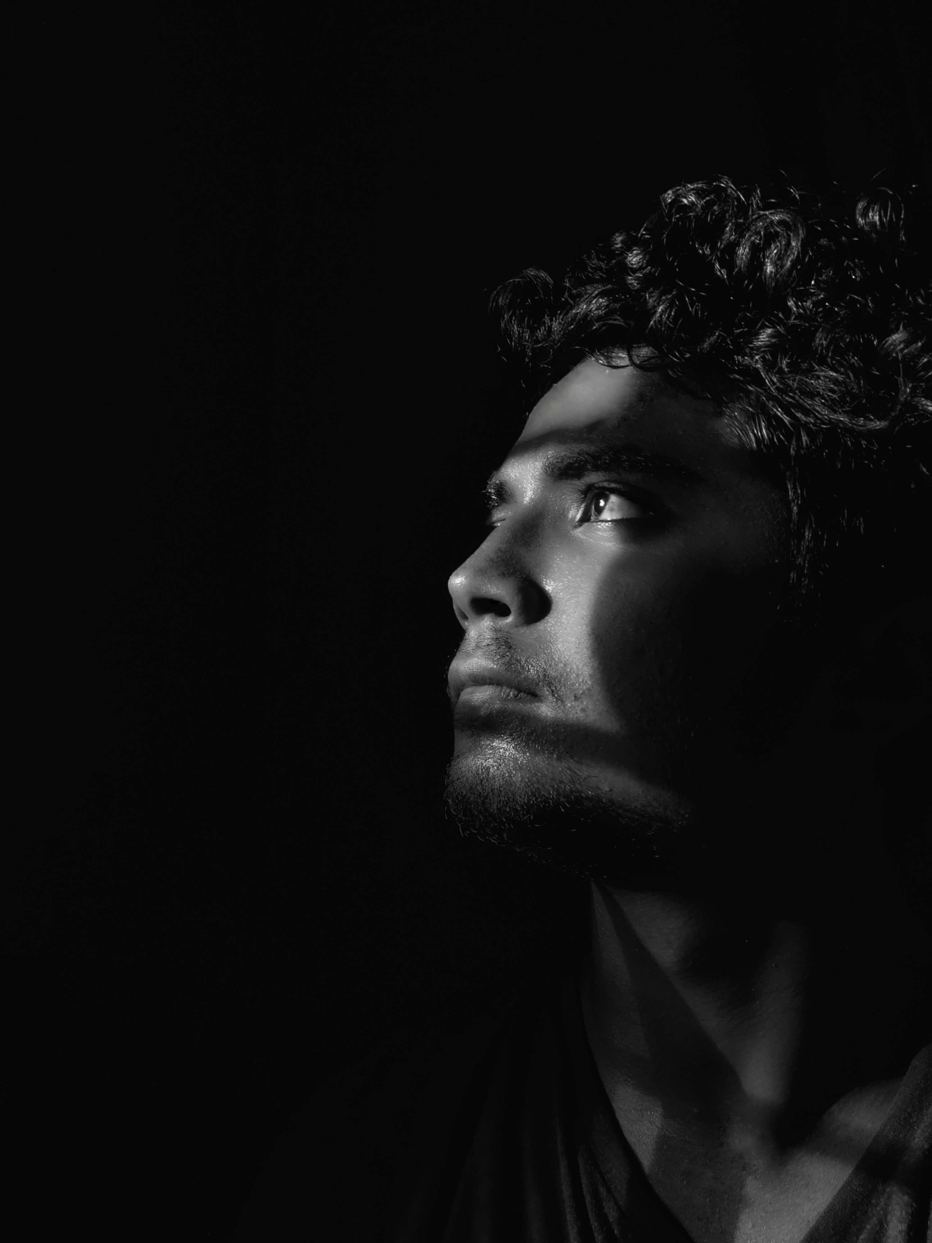 Grayscale photo of mans face photo – Free Grey Image on Unsplash