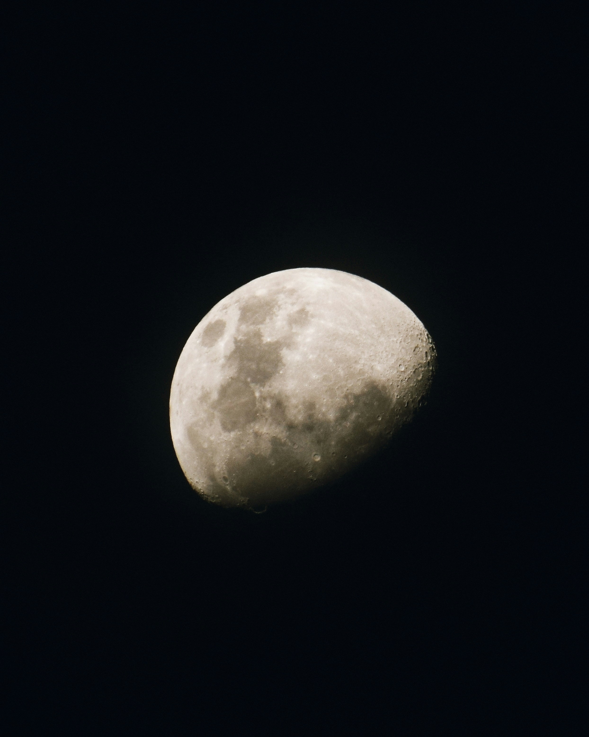 Full moon in dark night sky photo – Free Night Image on Unsplash