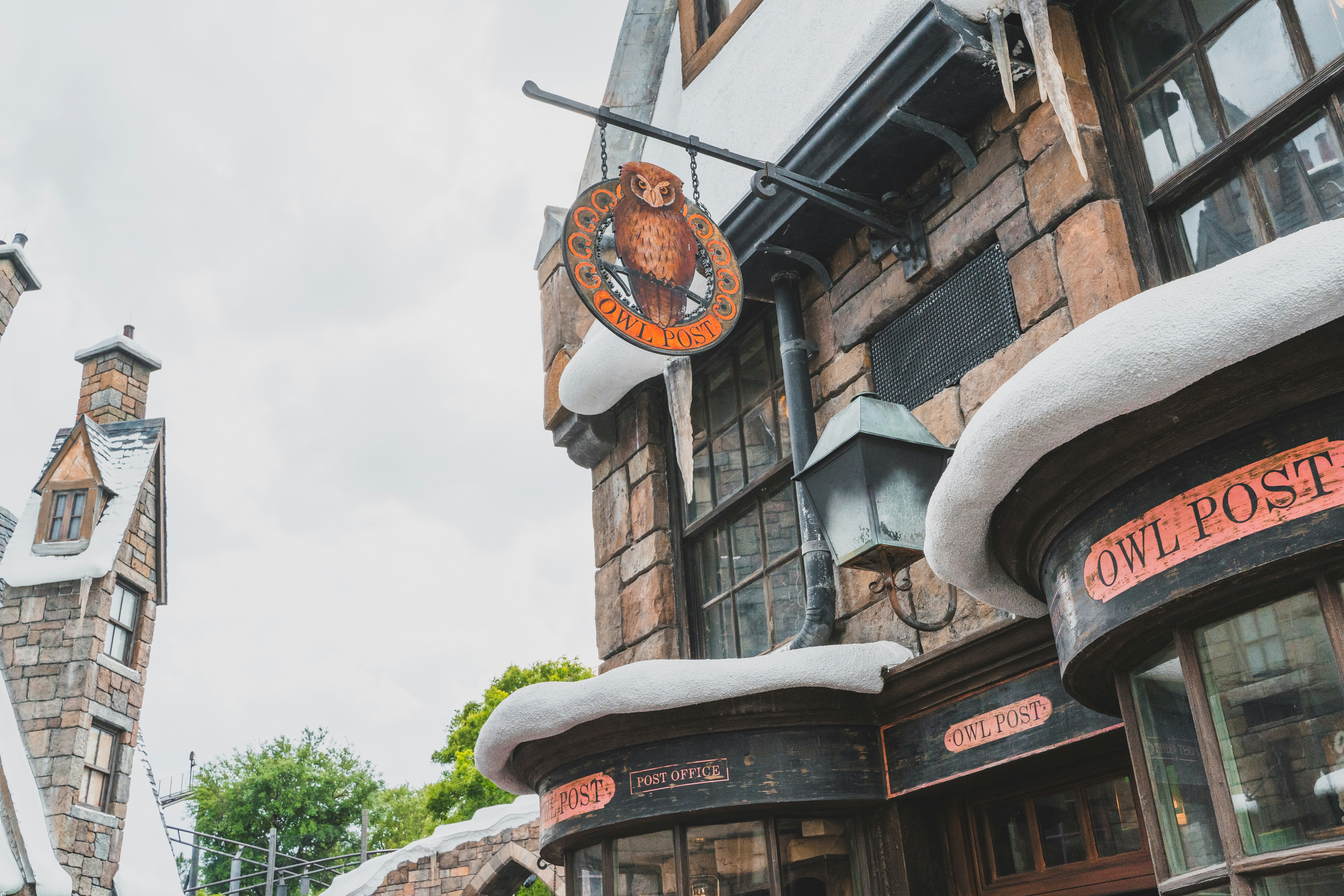 Brown and white concrete building photo – Free The wizarding world of ...