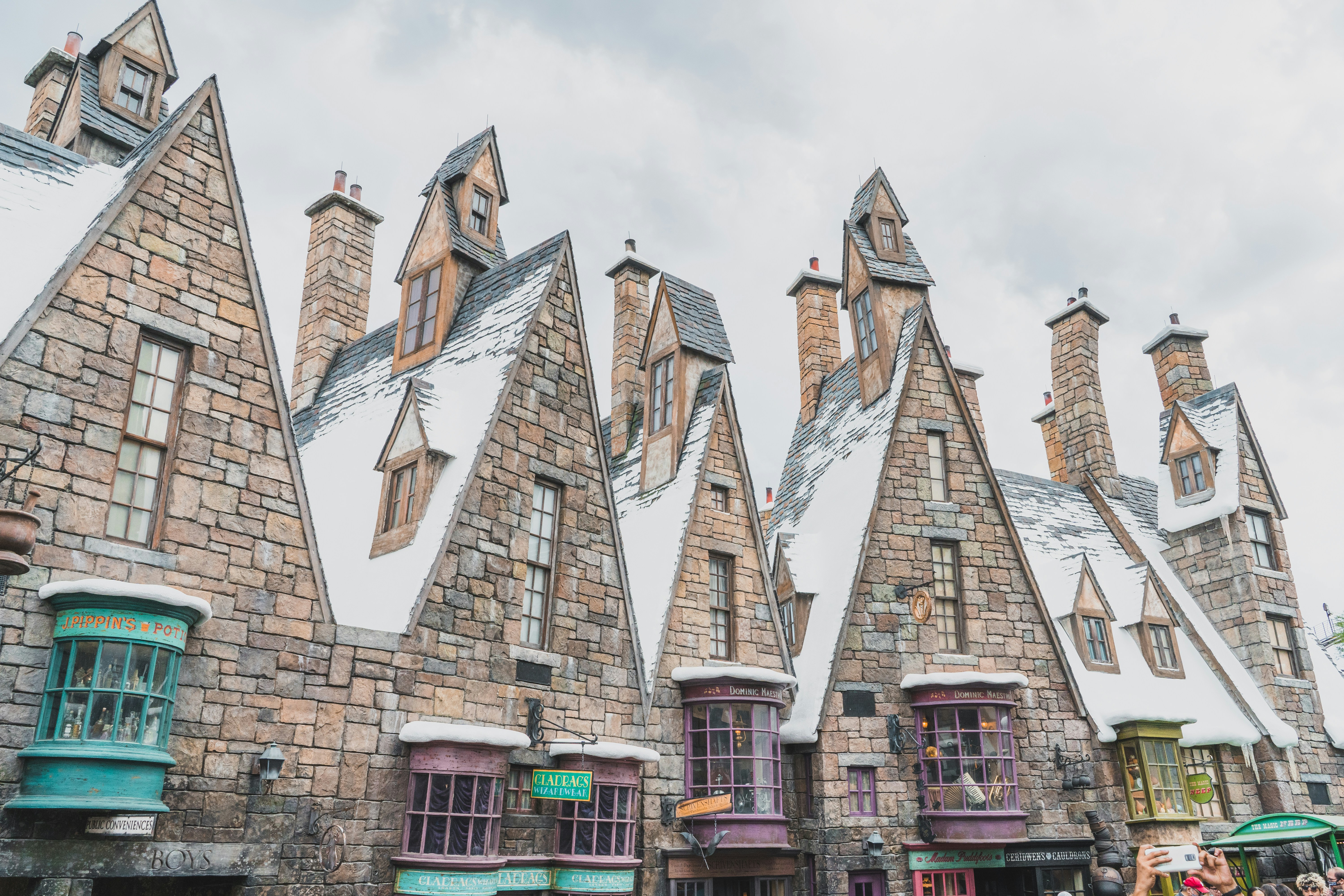 Hogsmeade Pictures | Download Free Images on Unsplash